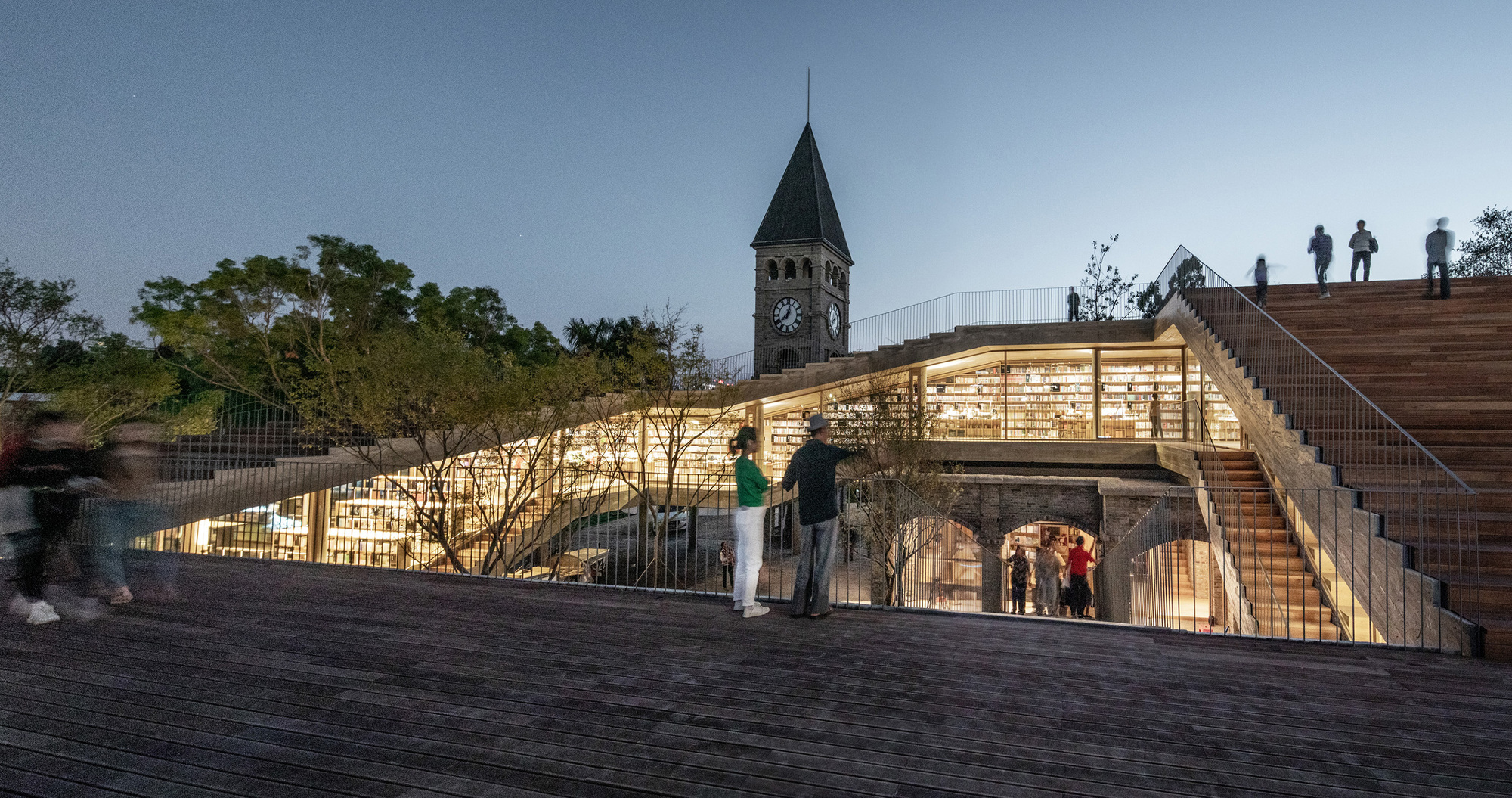 Gallery of Mengzi NSAU Bookstore of Librairie Avant-Garde / ZAO ...
