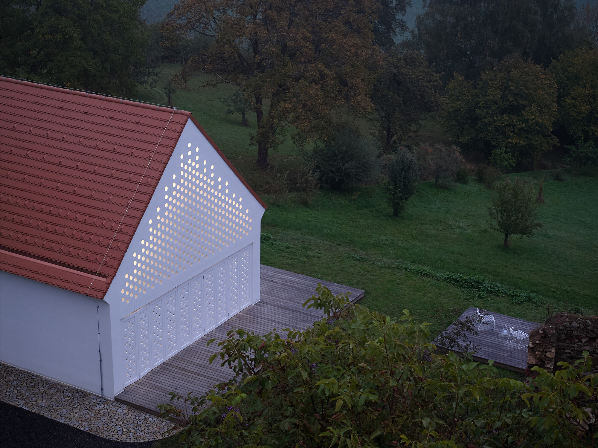 Gallery of House Oskar / Jan Zaloudek Architekt - 33