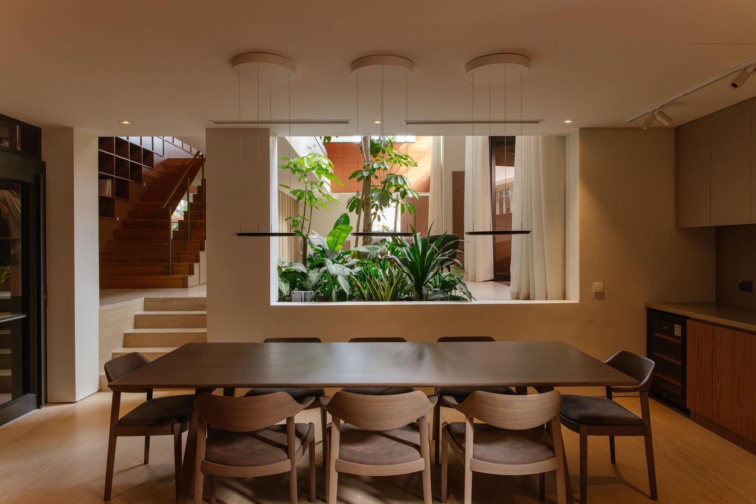 Gallery of In-Between House / Super Assembly - 8