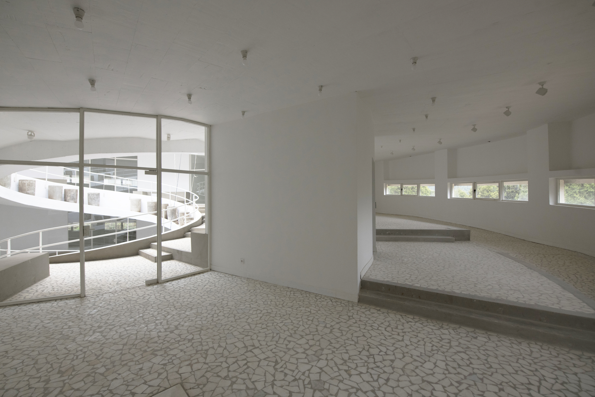 Gallery of Towards an Architecture of Many Intelligences: How ...