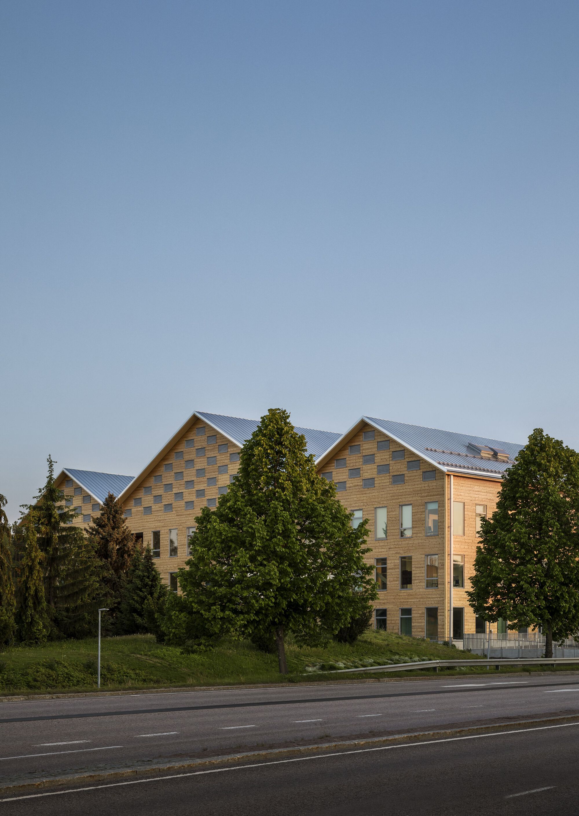 Gallery of Monio High School and Cultural Center / AOR Architects - 27