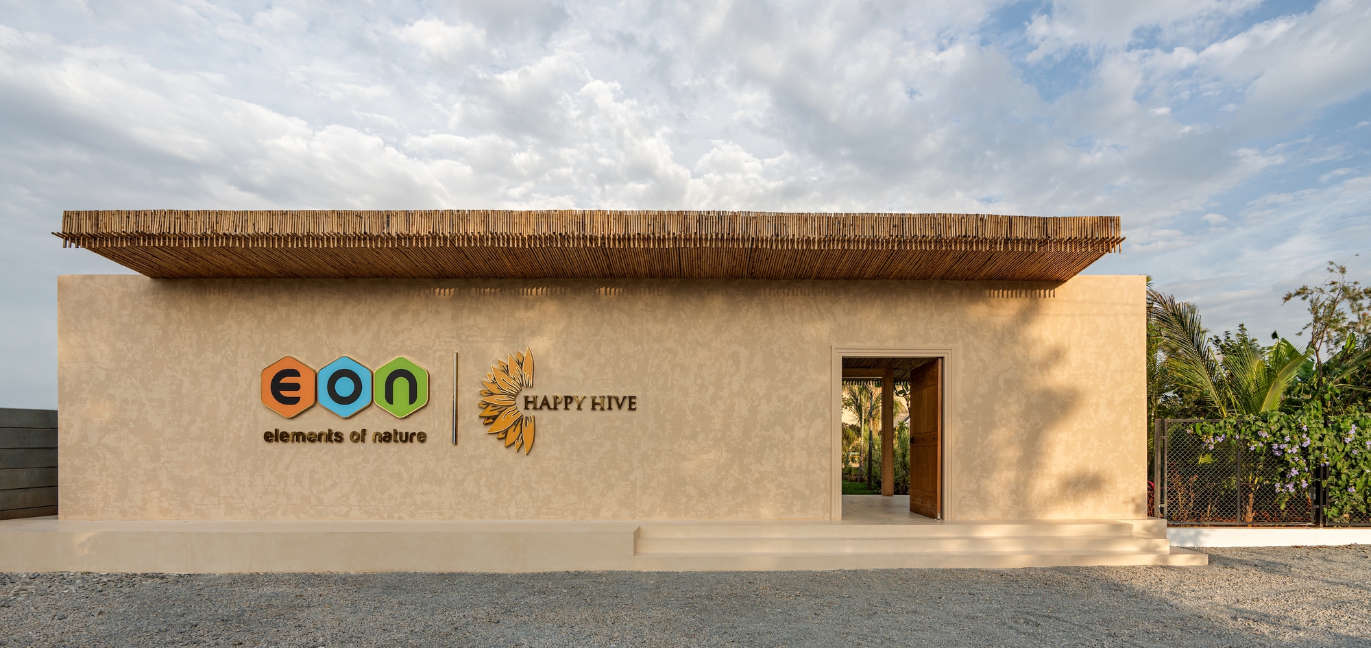 Gallery of Office Elements of Nature / Source Architecture - 27