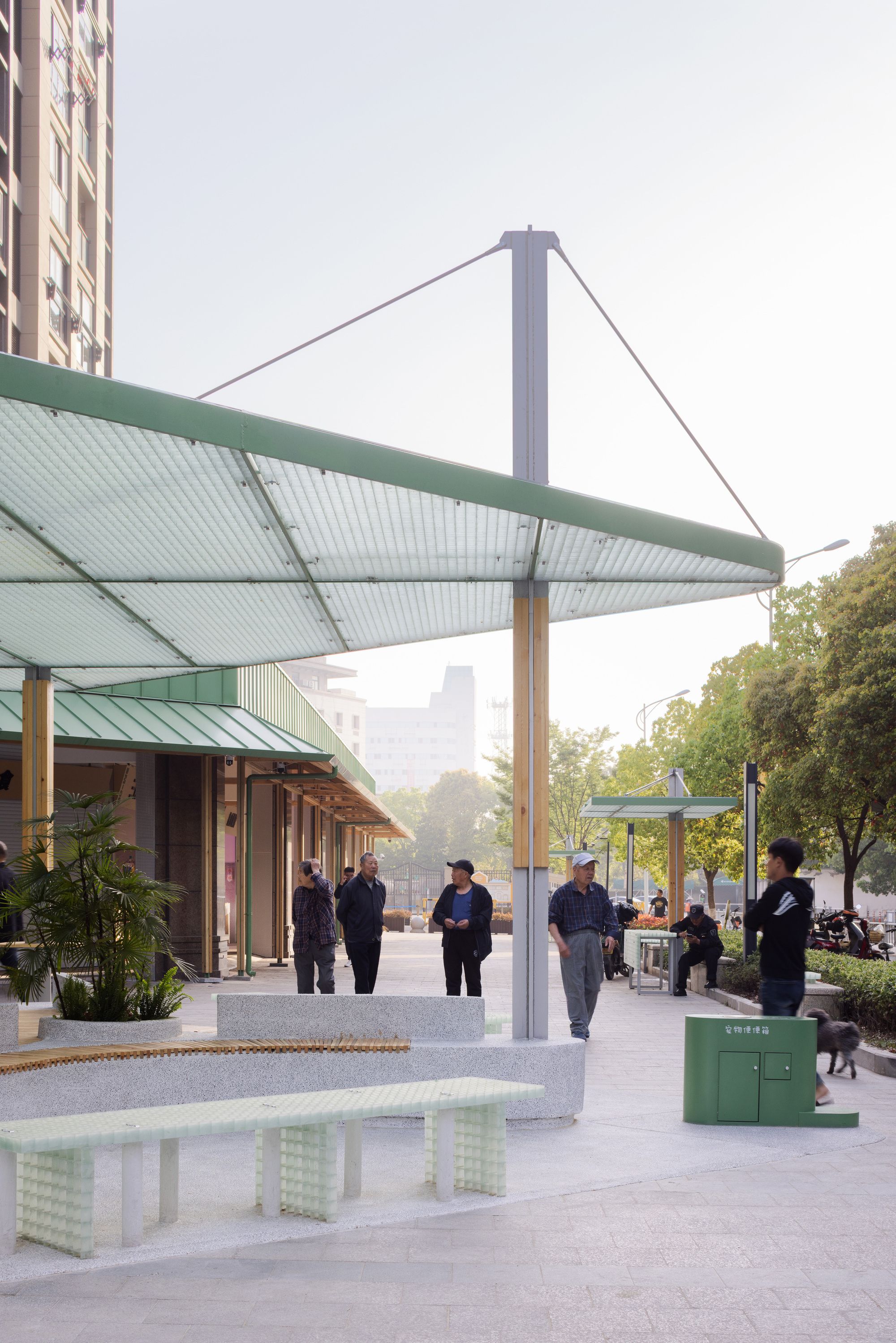 Galeria de Mercado BREEZZE / Dispacement Architectural Design - 8