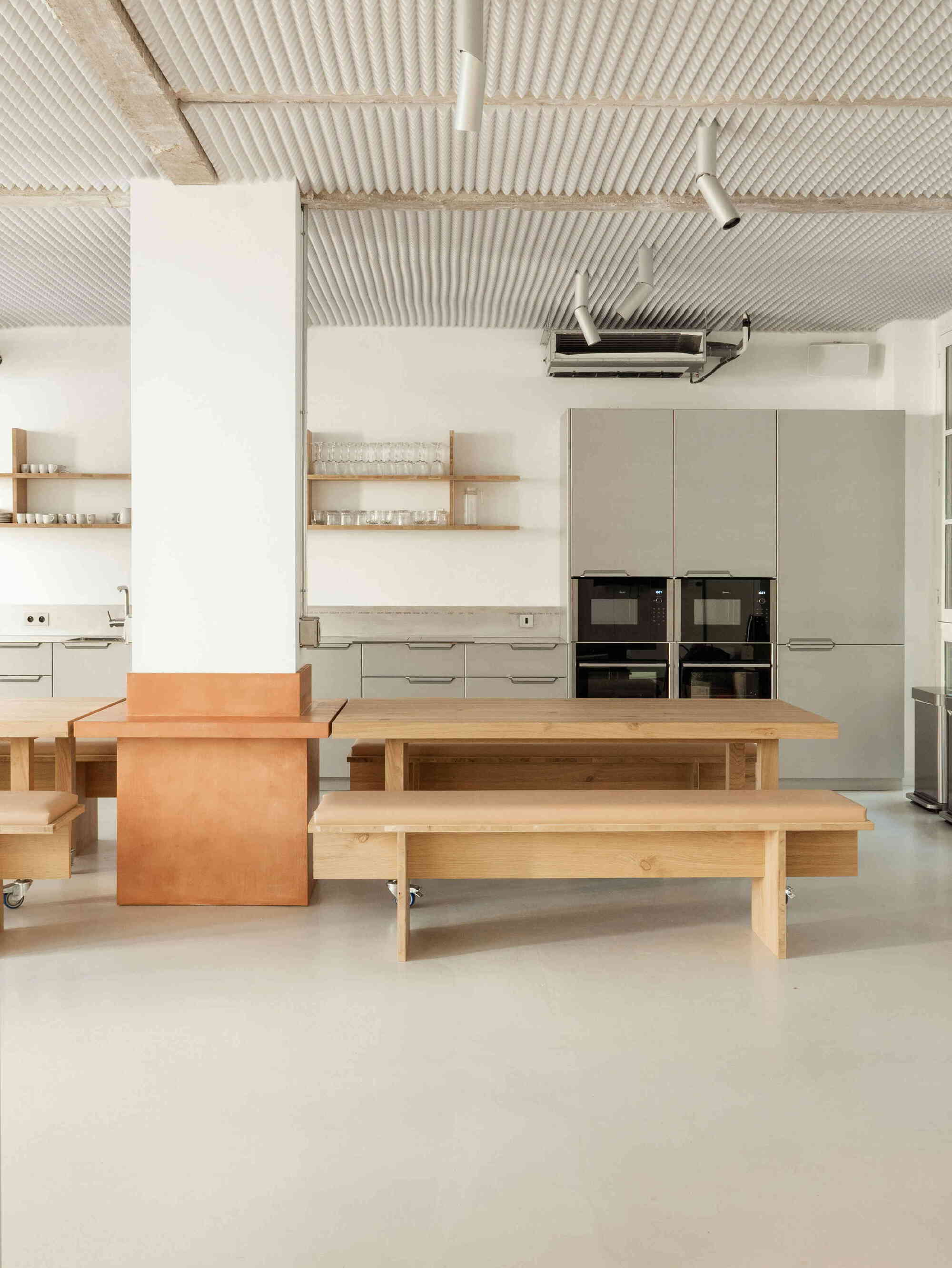 Gallery of Chez Riot Office Space / ūti architectes - 8