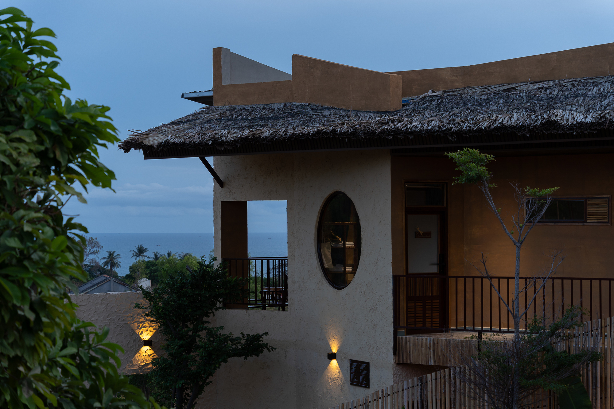 Gallery of Dragonfly Retreat & Cafe / Country House. Architecture - 40