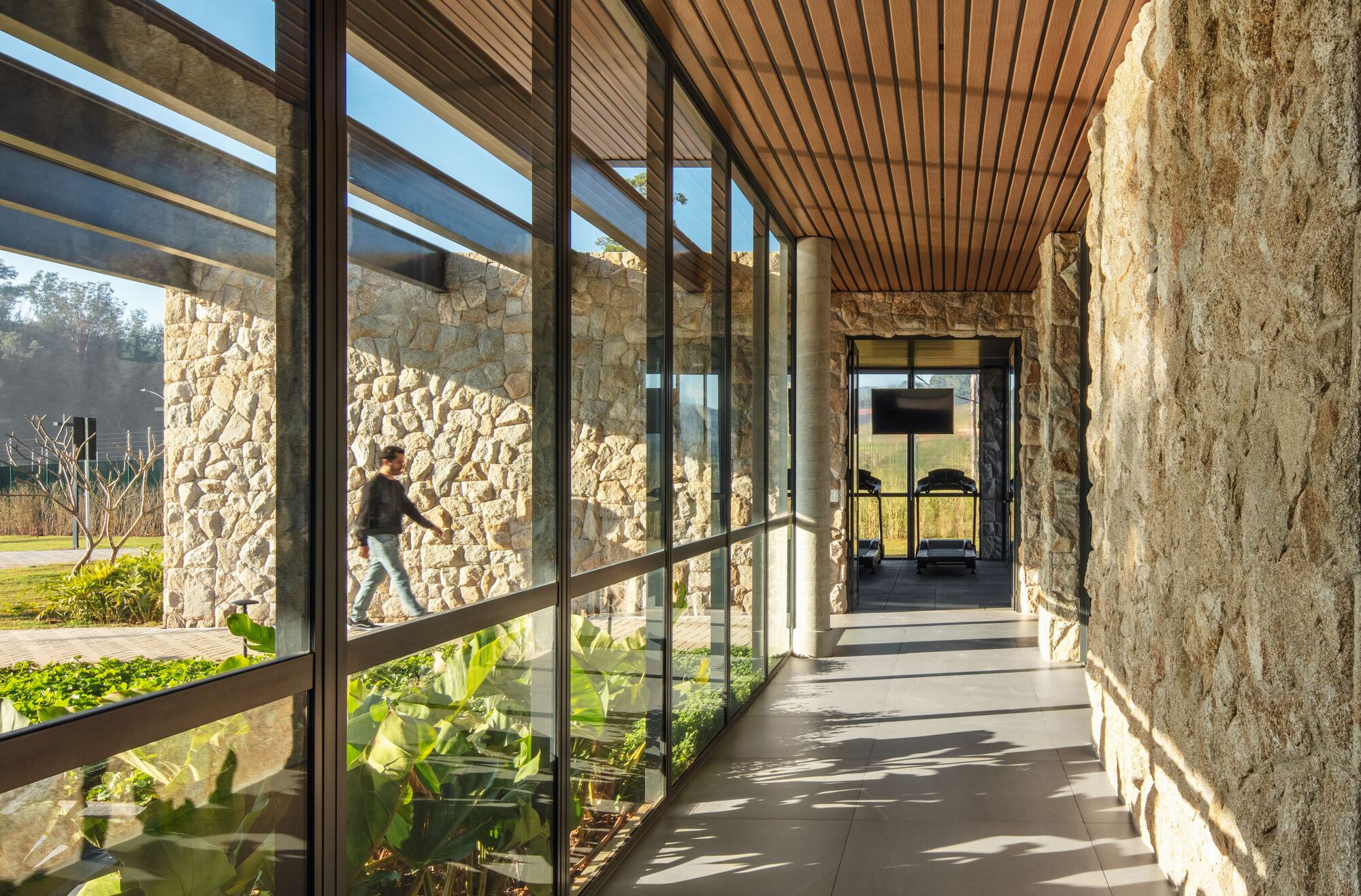 Gallery of The Tamboré Club / DMDV arquitetos - 22