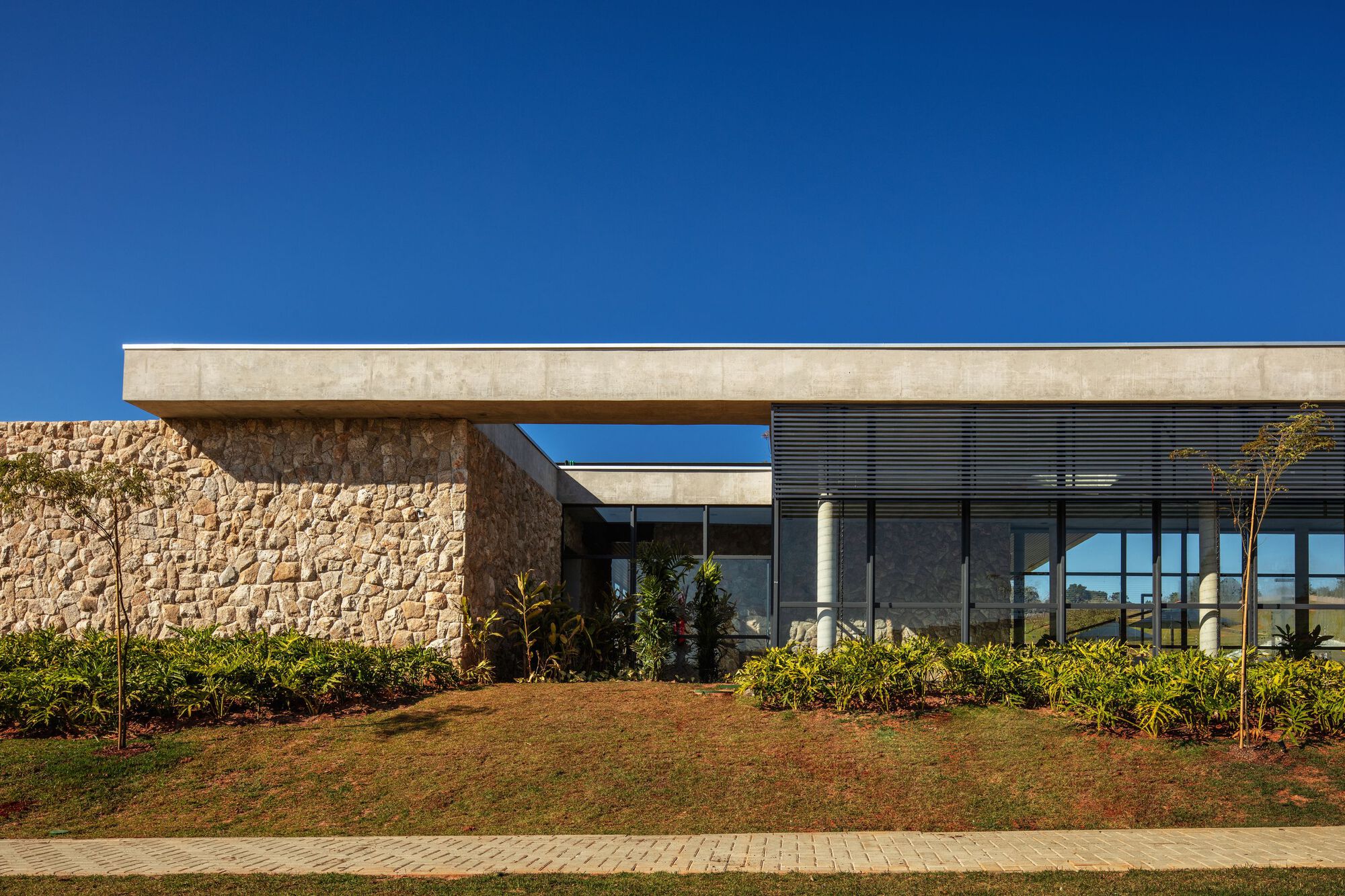 Gallery of The Tamboré Club / DMDV arquitetos - 8