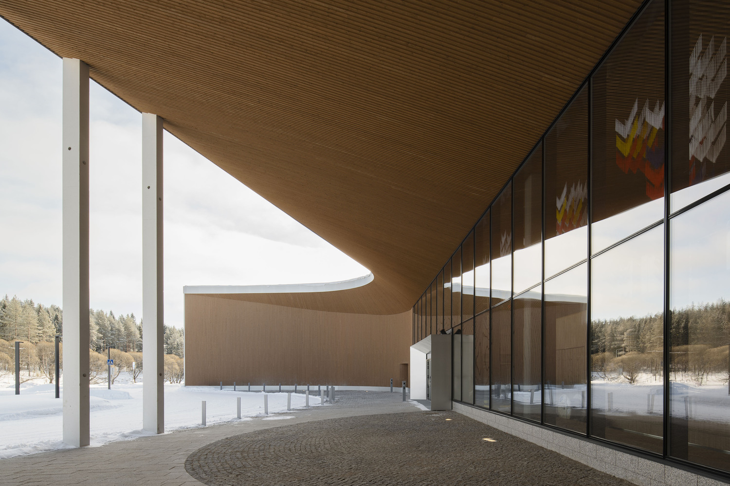 Galeria de Extensão do Hospital Central da Lapônia / Verstas Architects - 9