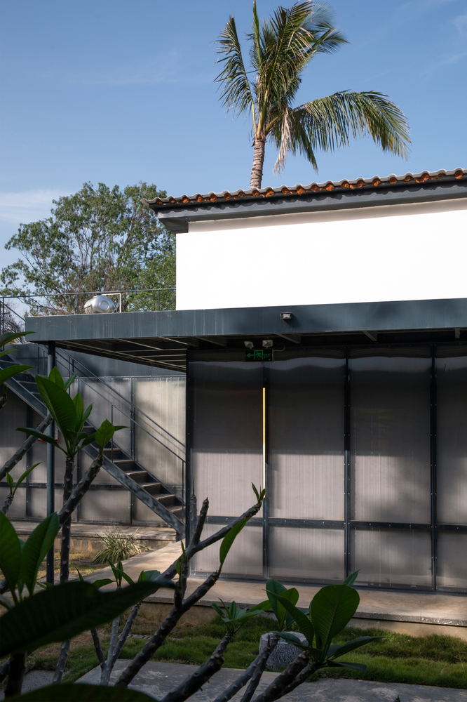 Galeria de Praça Duke, a que abraça a Terra / Edge Architects - 21