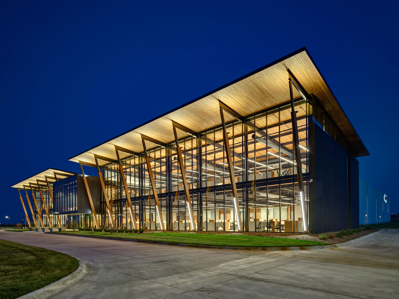 Gallery of Kreg Tool Corporate Headquarters / Neumann Monson Architects ...