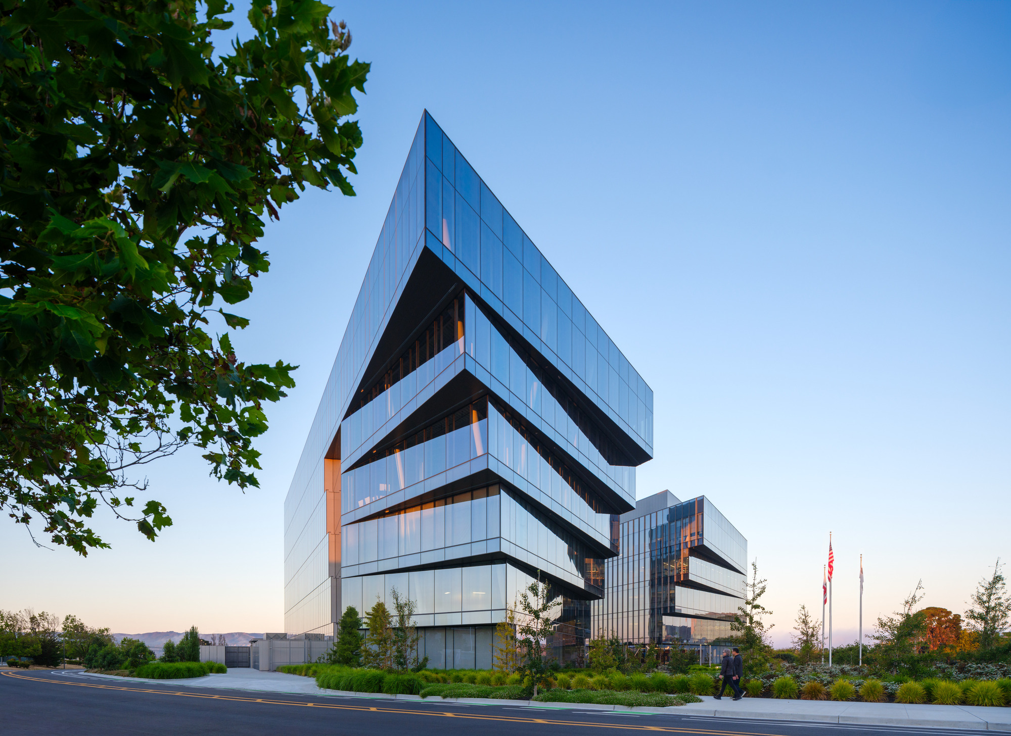 Gallery of Healthpeak Properties Vantage Campus / Flad Architects - 1