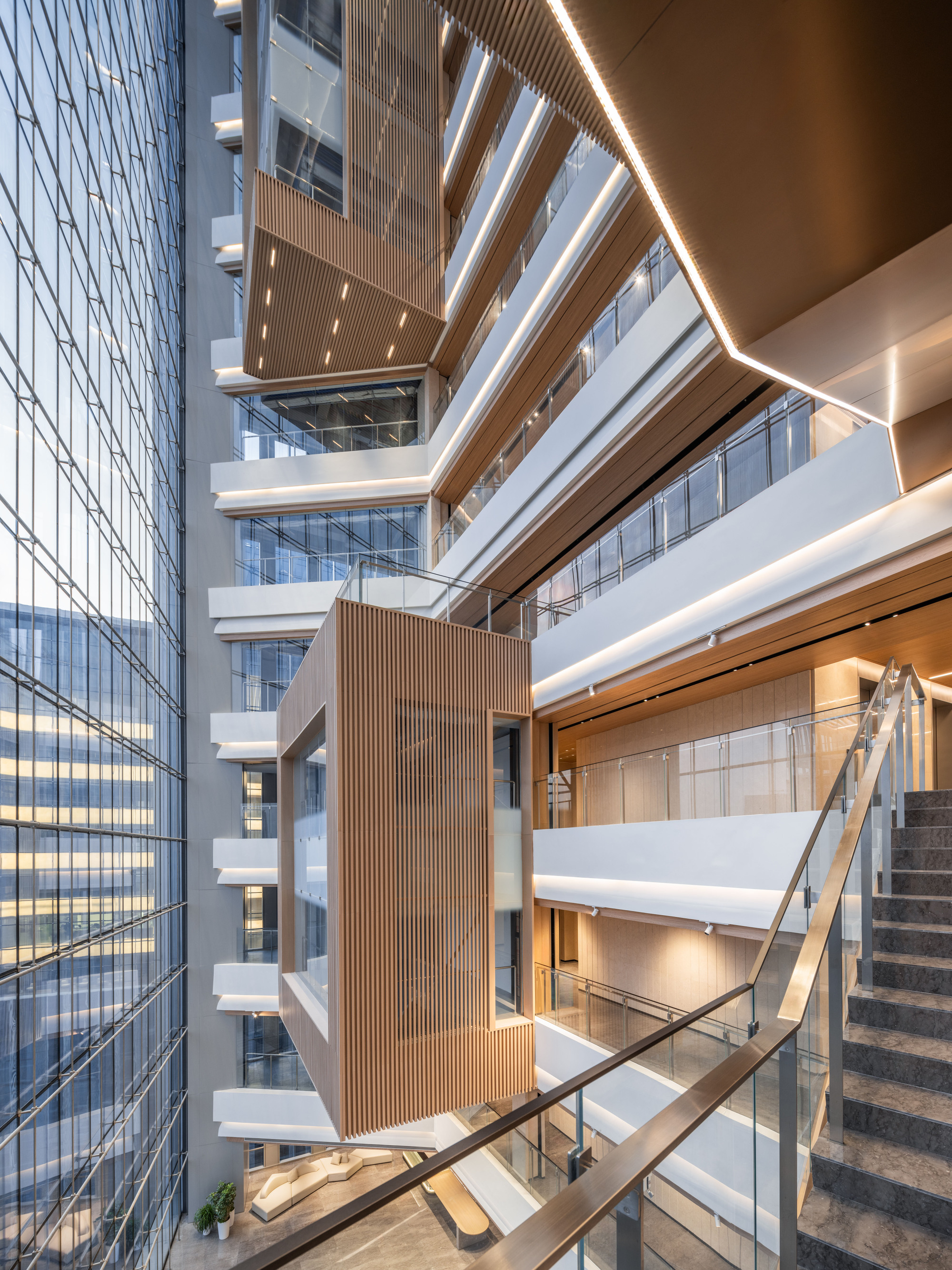 Gallery of COFCO Qianhai Innovation Center Office / Goettsch Partners - 9