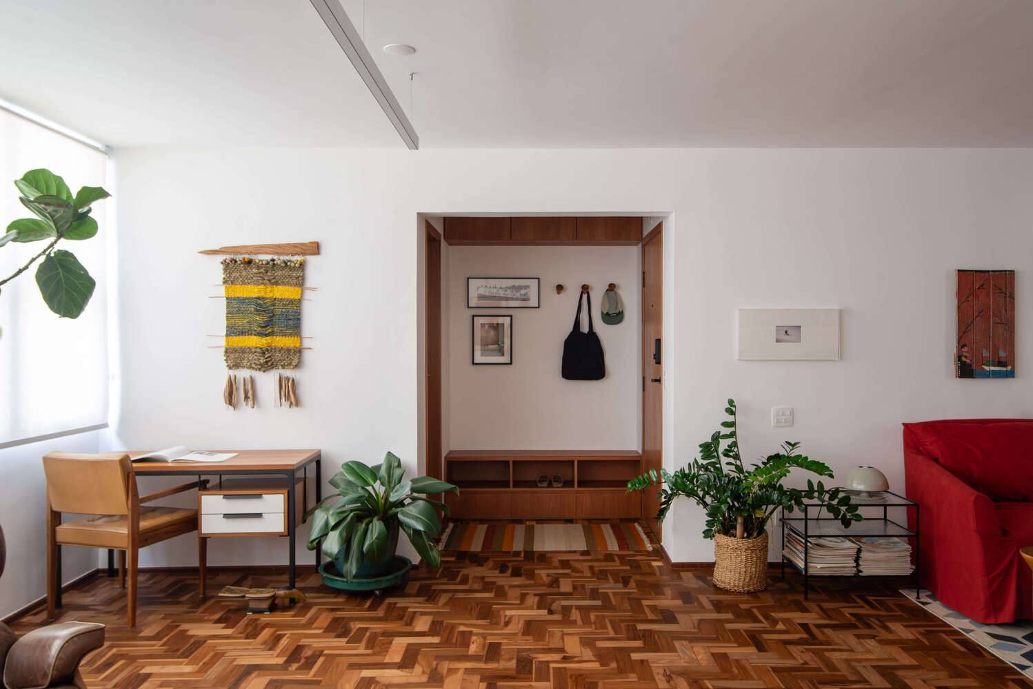 Gallery of André Fernandes Apartment / João Marujo + Orlando Naj - 4
