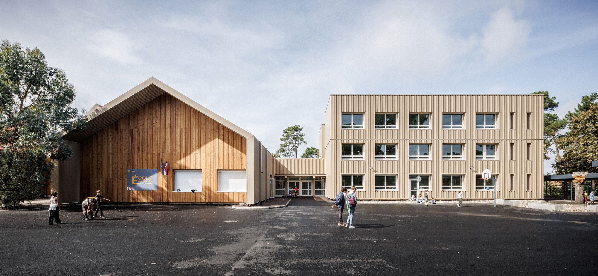 Gallery of School Group Cap de Bos / BPM Architectes - 6