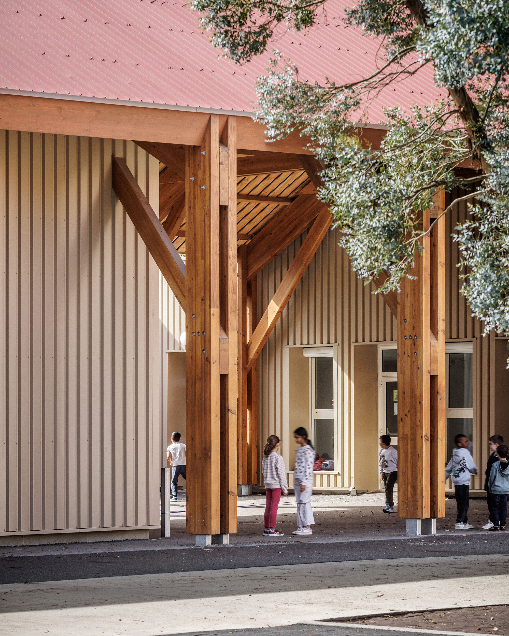 Gallery of School Group Cap de Bos / BPM Architectes - 9