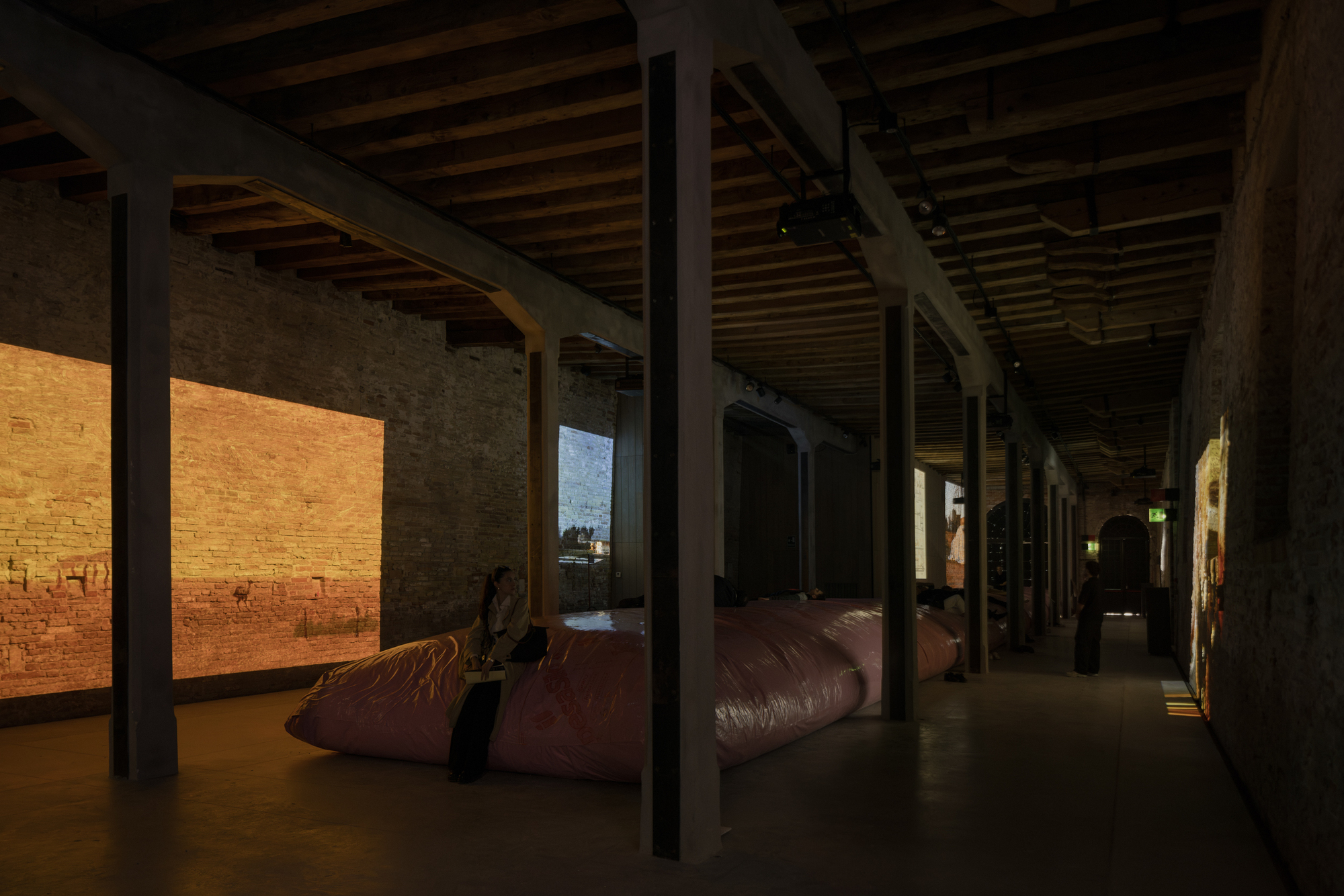 Gallery of Rest as an Experience in a Space Rich with Symbolism ...