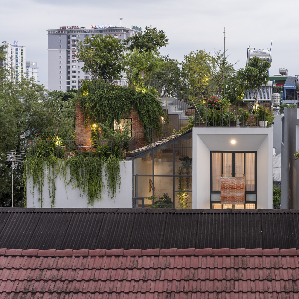 Gallery of How to Design Residential Urban Terraces: Strategies for ...