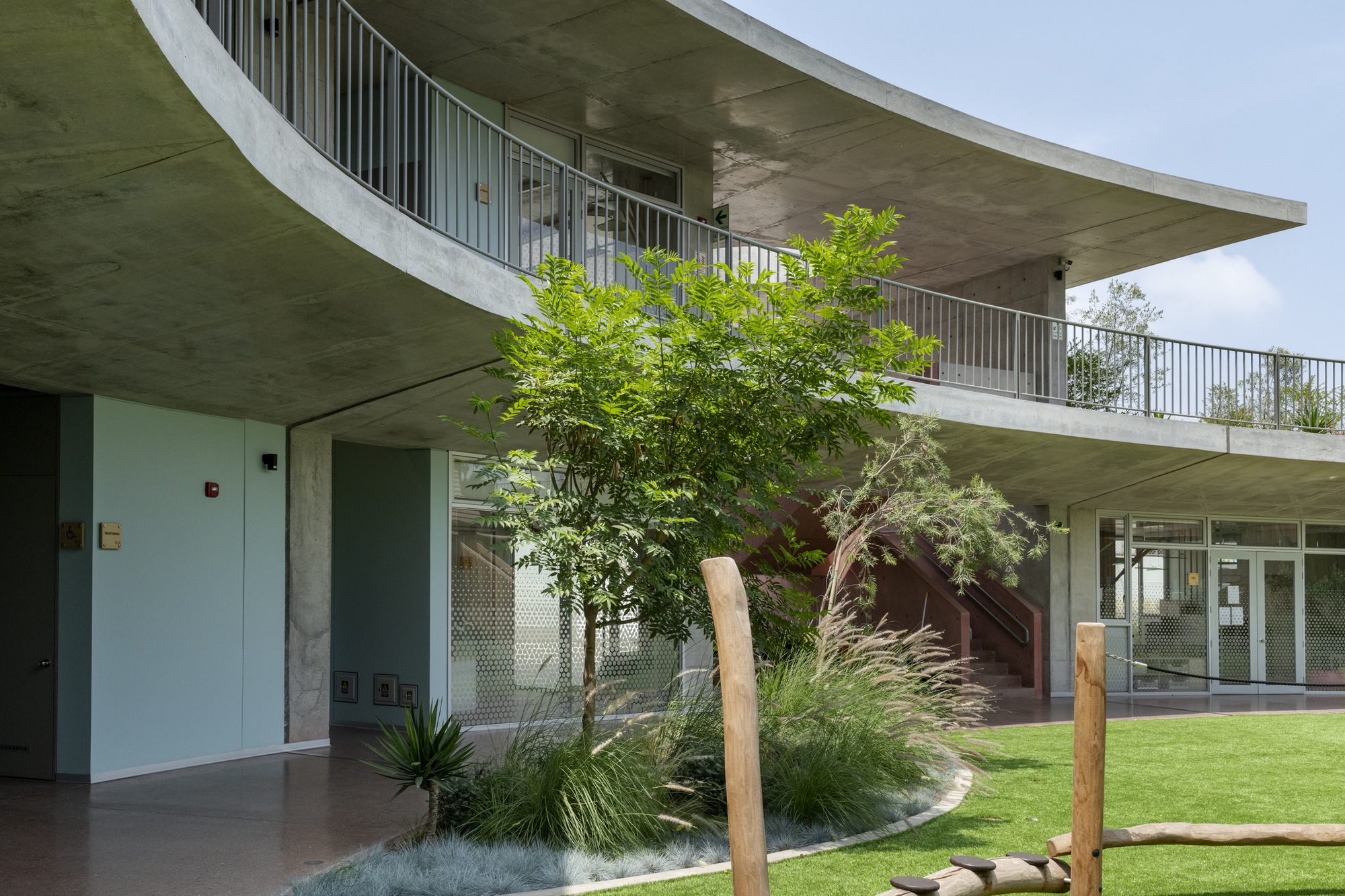 Gallery of ELS Altair School / Shell Arquitectos - 31