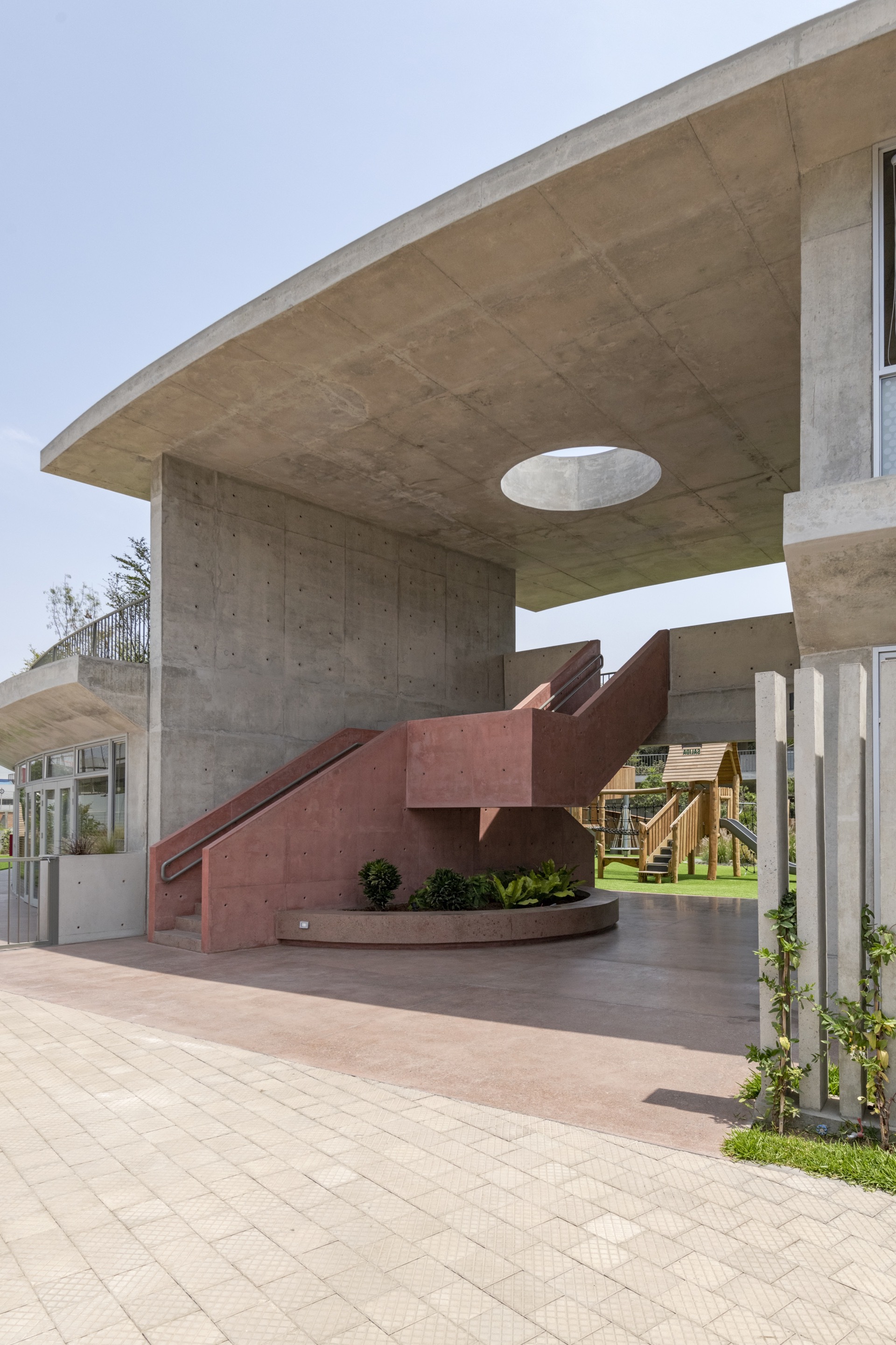 Galería de ELS Colegio Altair / Shell Arquitectos - 3