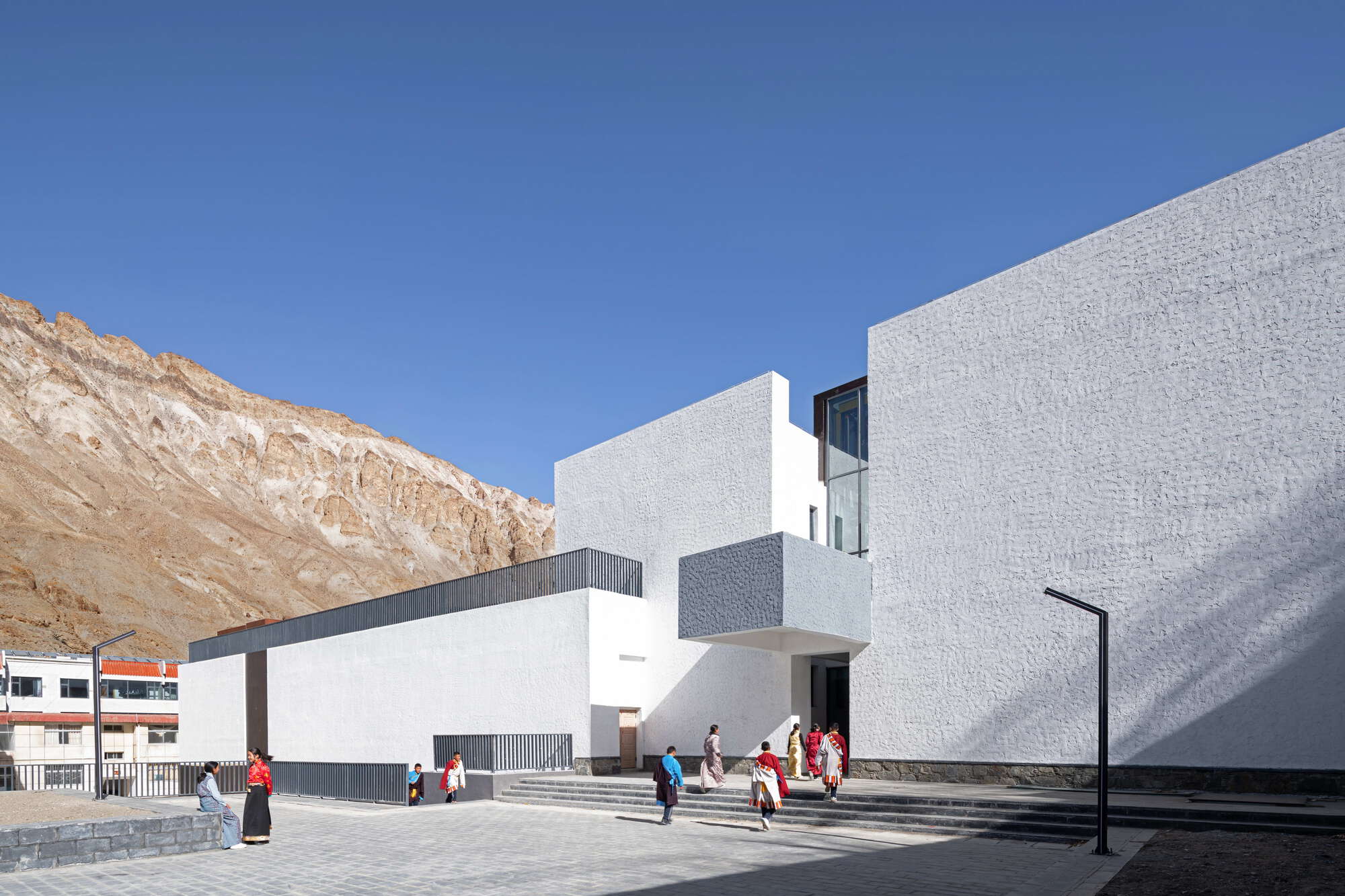 Galería de El Centro de Arte Multifuncional de la Escuela Secundaria ...