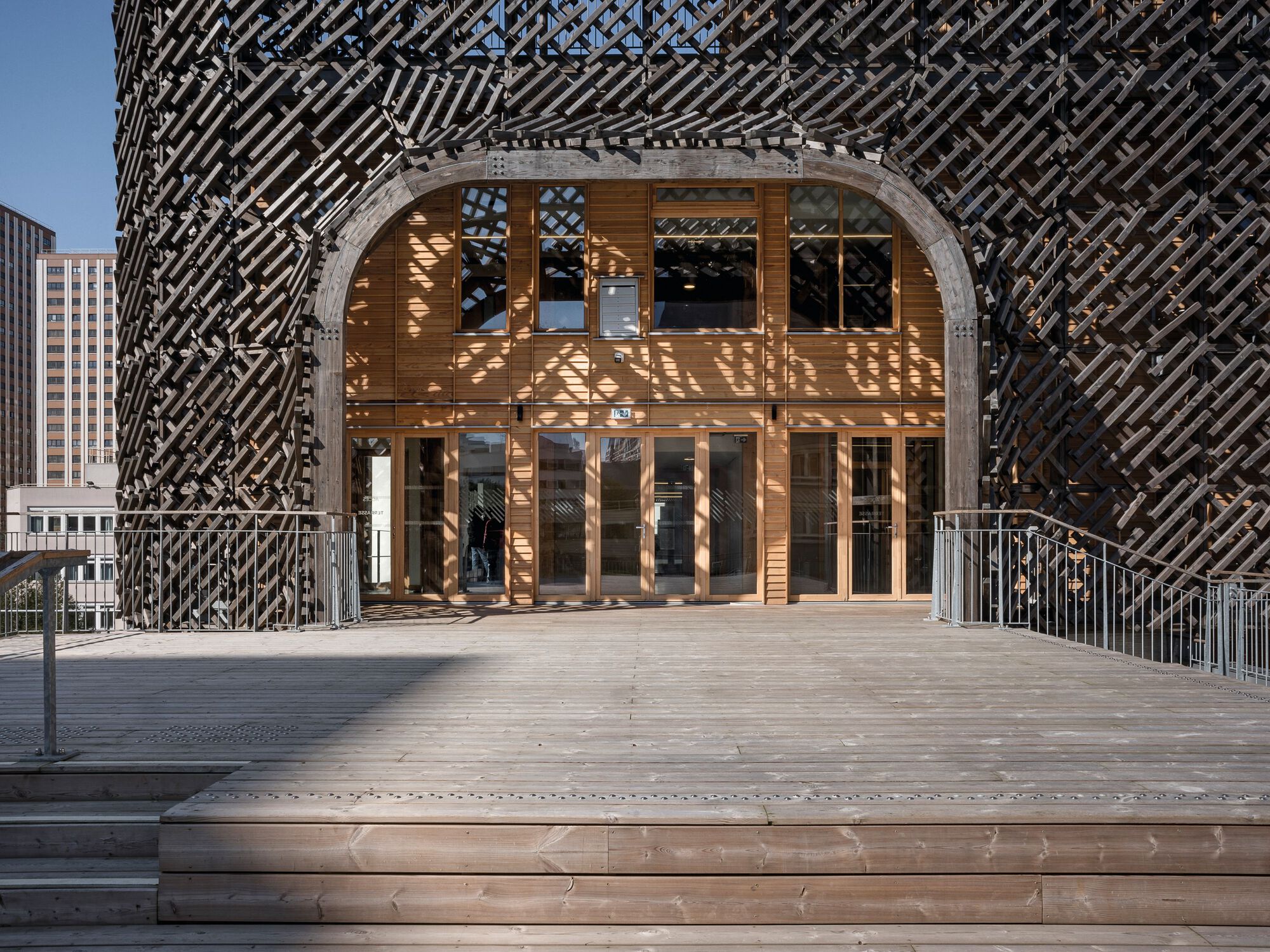 Gallery of James Baldwin Media Library and Refugee House / associer - 20