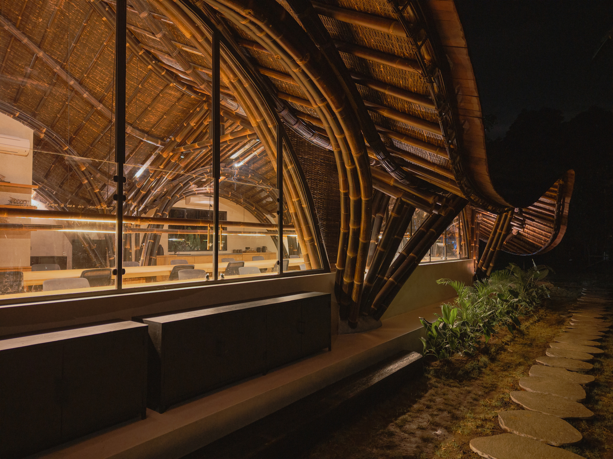 Gallery of Studio Lodtunduh / Pablo Luna Studio - 20