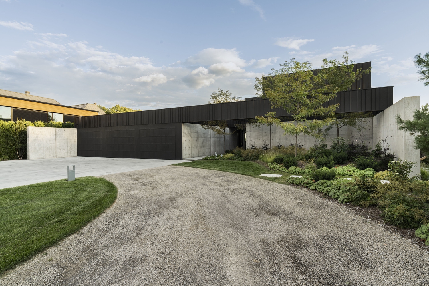 Gallery of Residence Terrebonne / Saucier + Perrotte architectes - 5