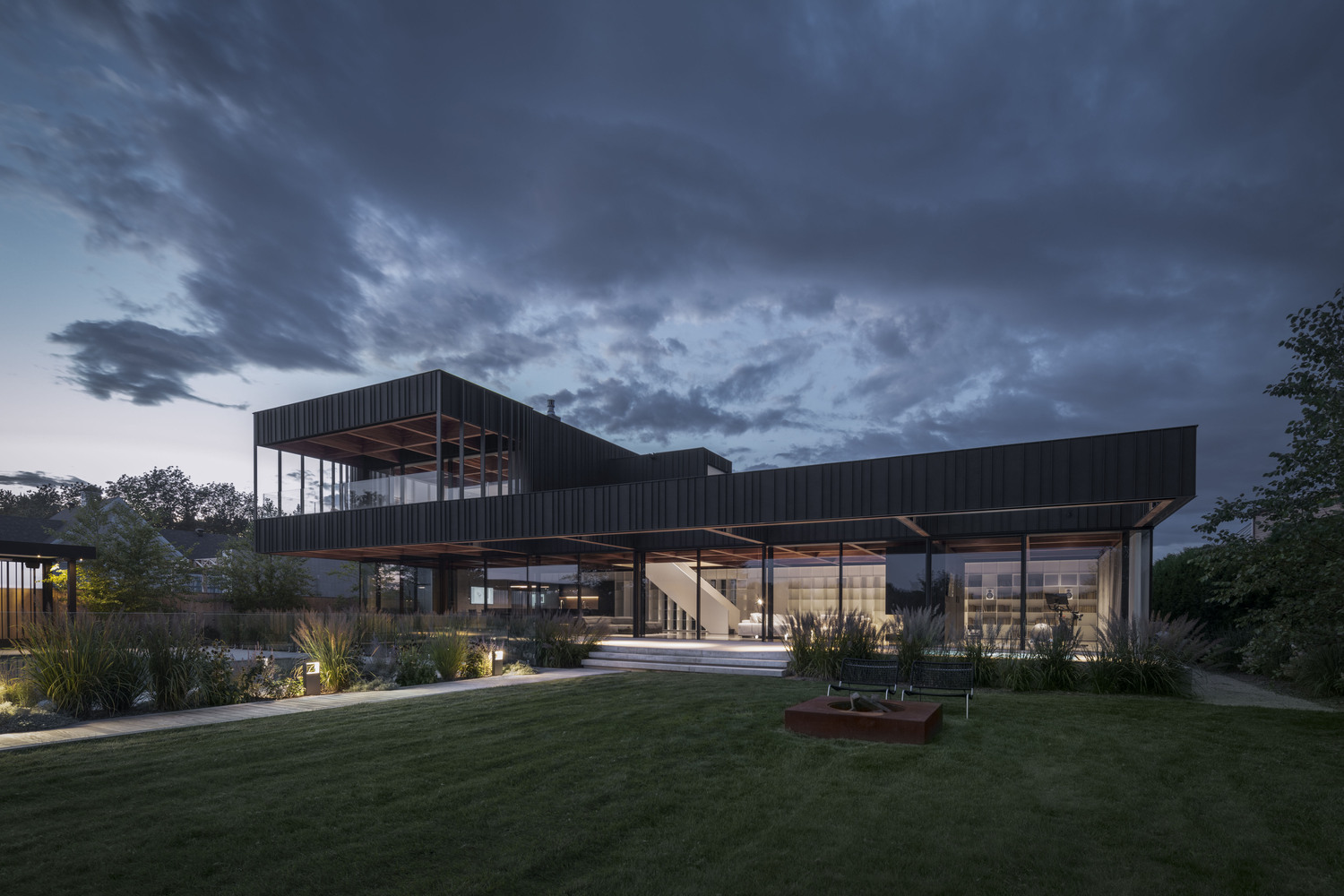 Gallery of Residence Terrebonne / Saucier + Perrotte architectes - 28