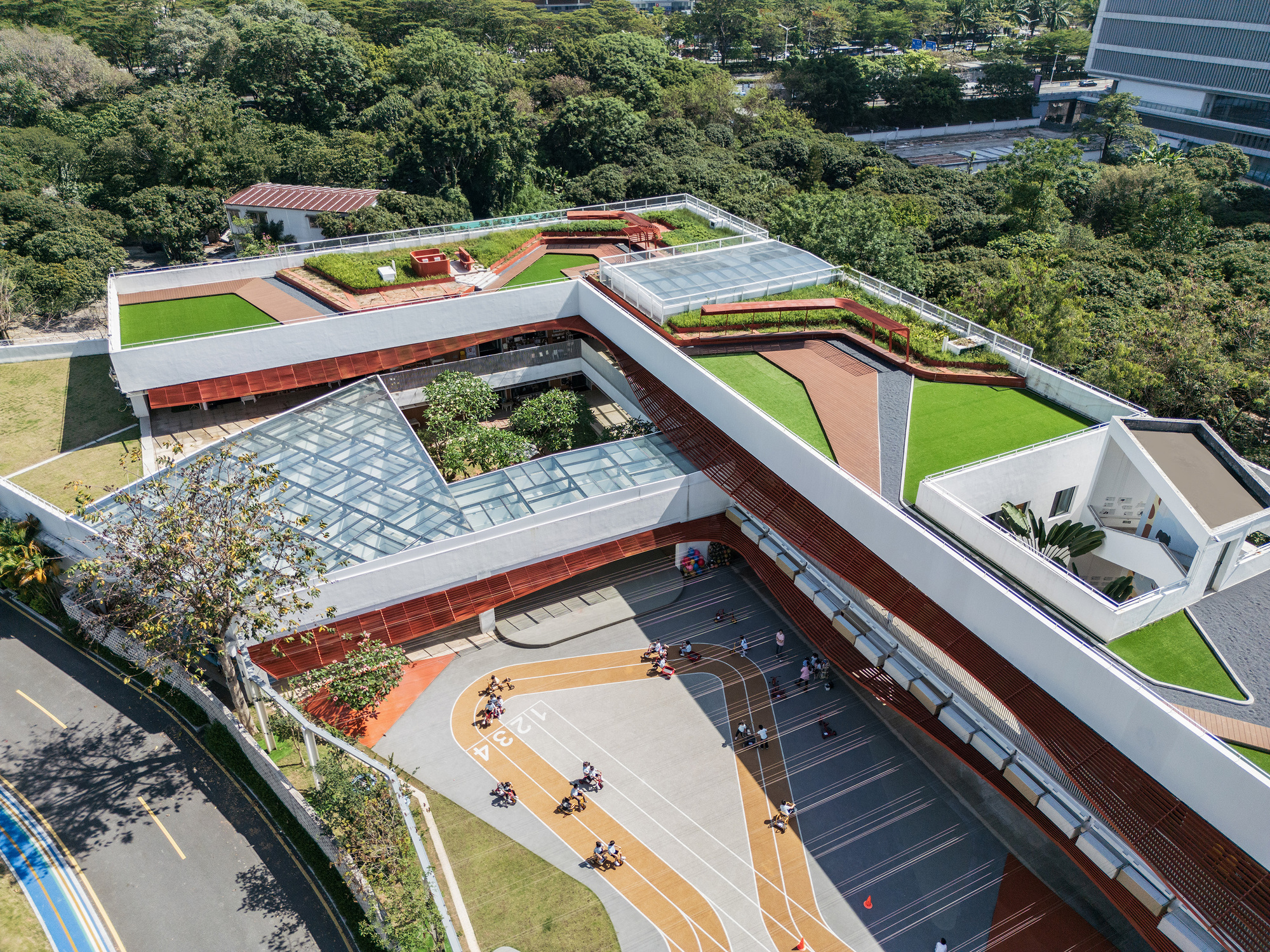 Galeria de Escola Infantil Afiliada à Universidade de Shenzhen / SUIADR SML Design Studio - 2