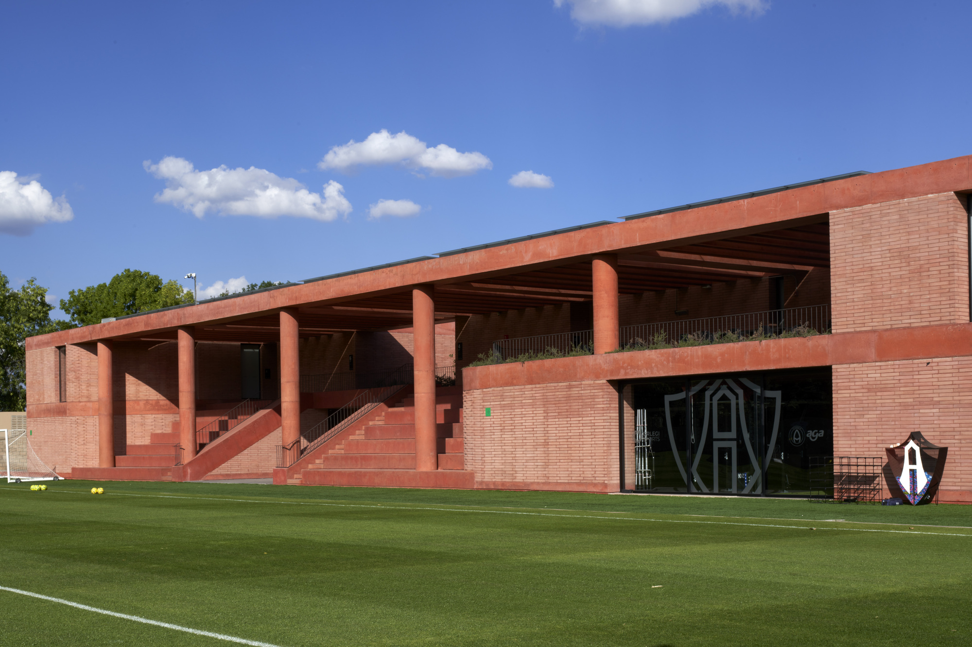 Gallery of Atlas Academia Sport Facility / Sordo Madaleno Arquitectos - 3