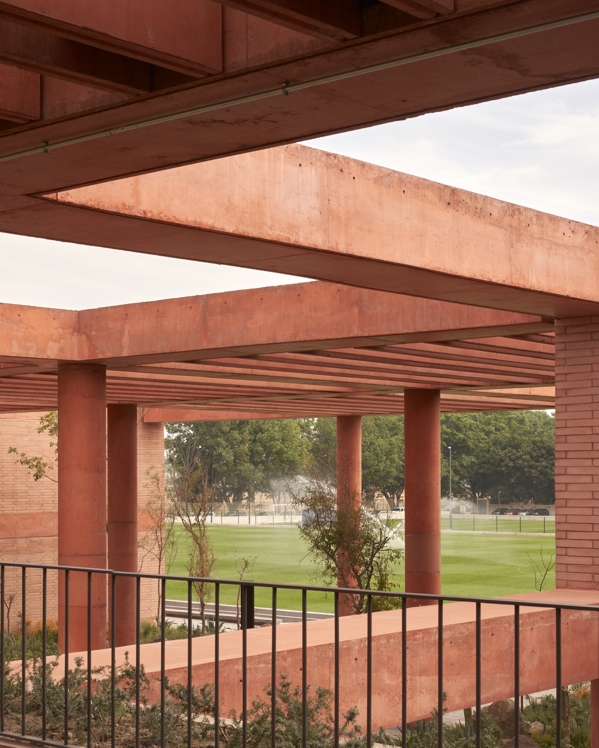 Gallery of Atlas Academia Sport Facility / Sordo Madaleno Arquitectos - 17