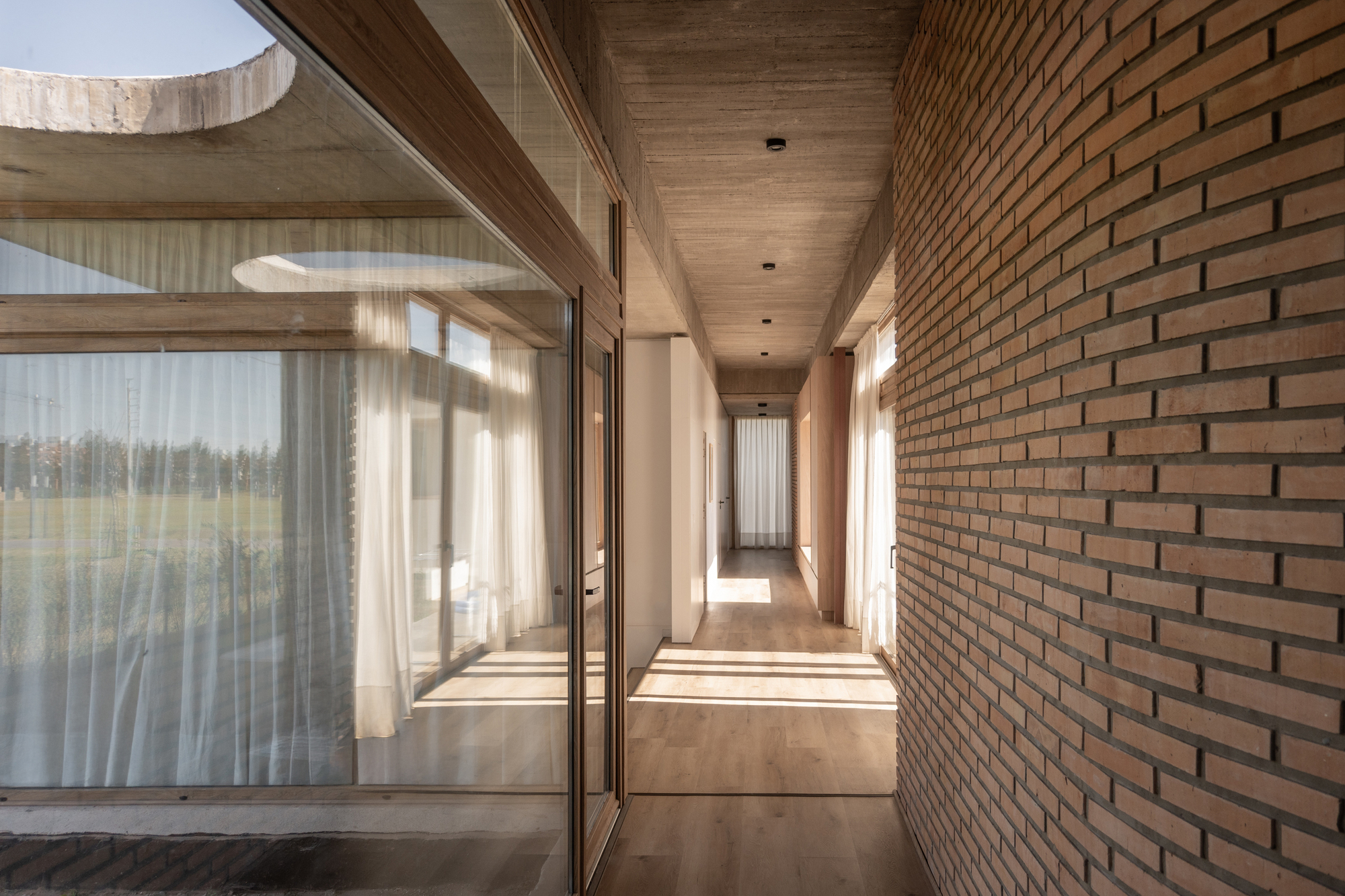 Galeria de Casa A+G / Bauhoff Desarrollos - 5