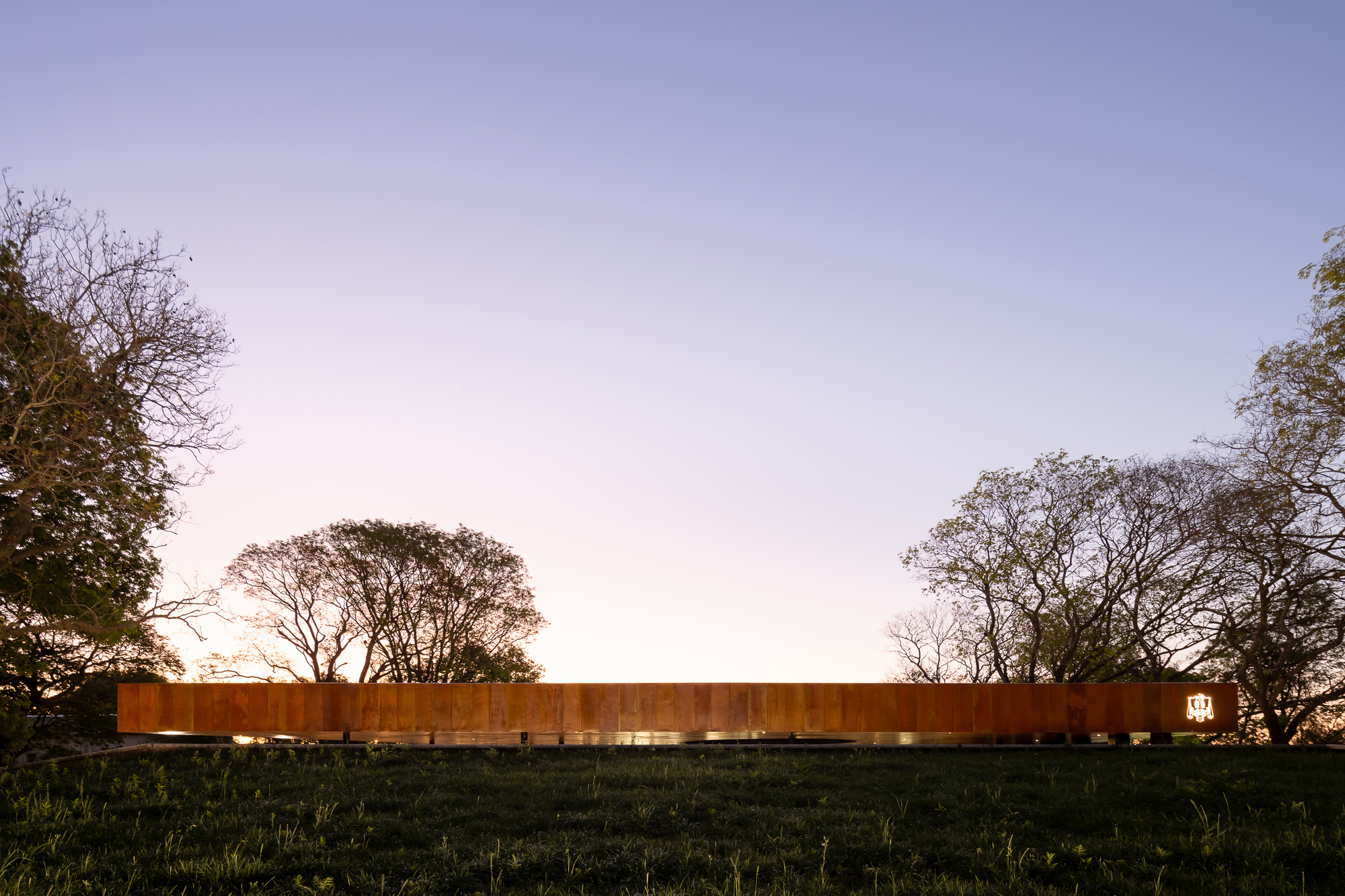 Galería de Morgue Judicial para la ciudad de Vera / Oficina de Arquitectura del Poder Judicial ...