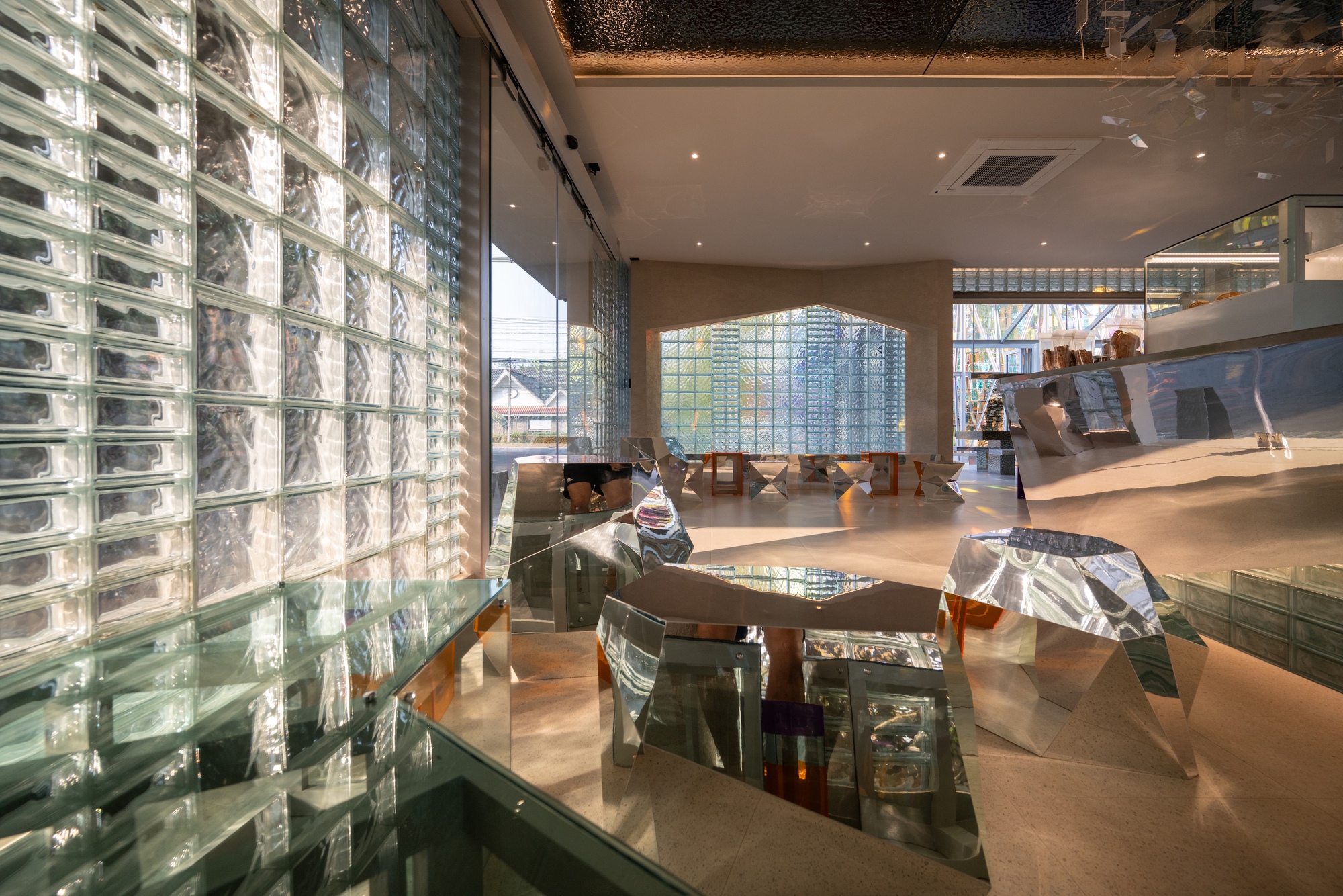 画廊 Facet 咖啡馆 / BBWORKSPACE - 14