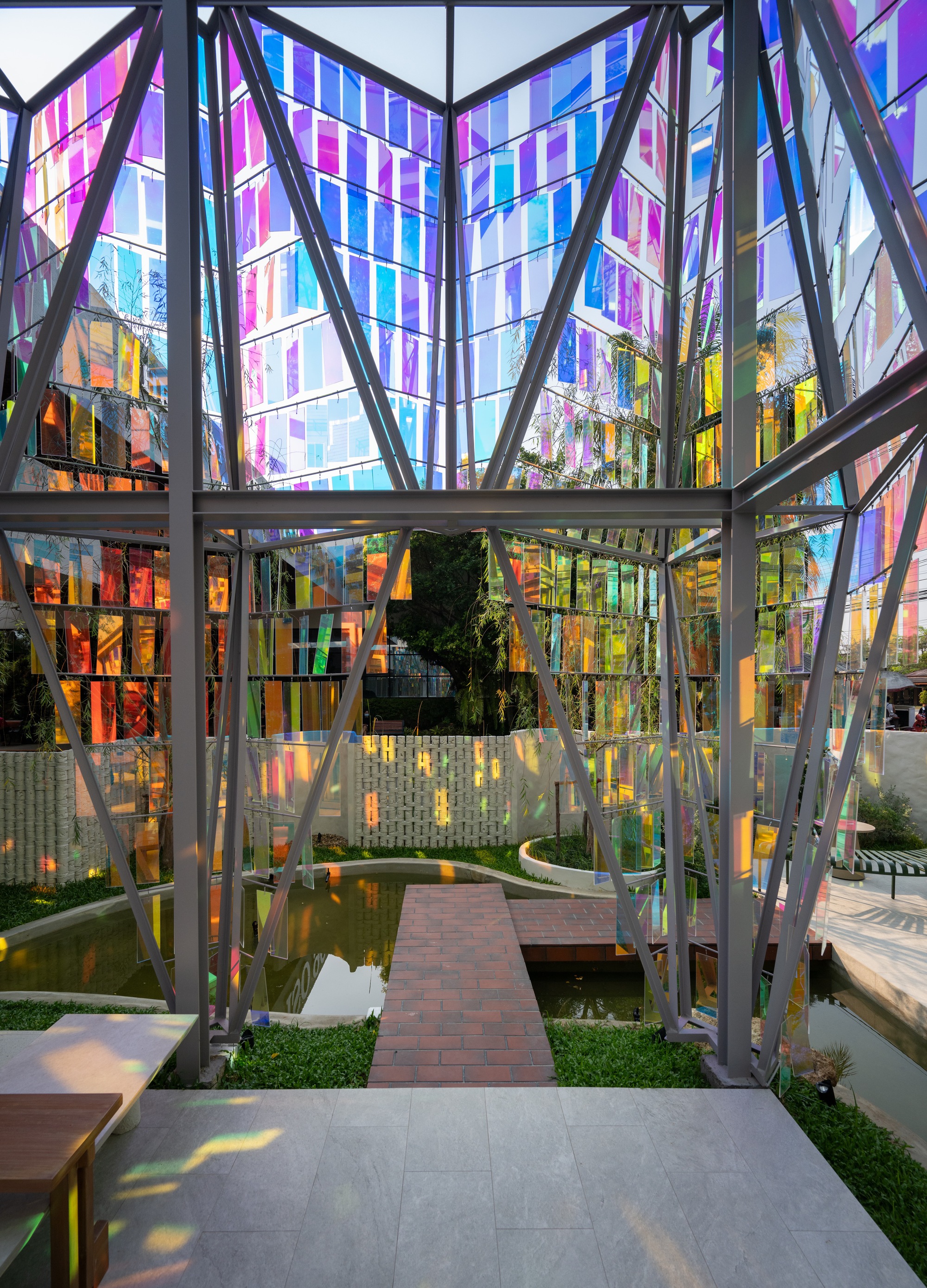 Gallery of The Facets Cafe / BBWORKSPACE - 8