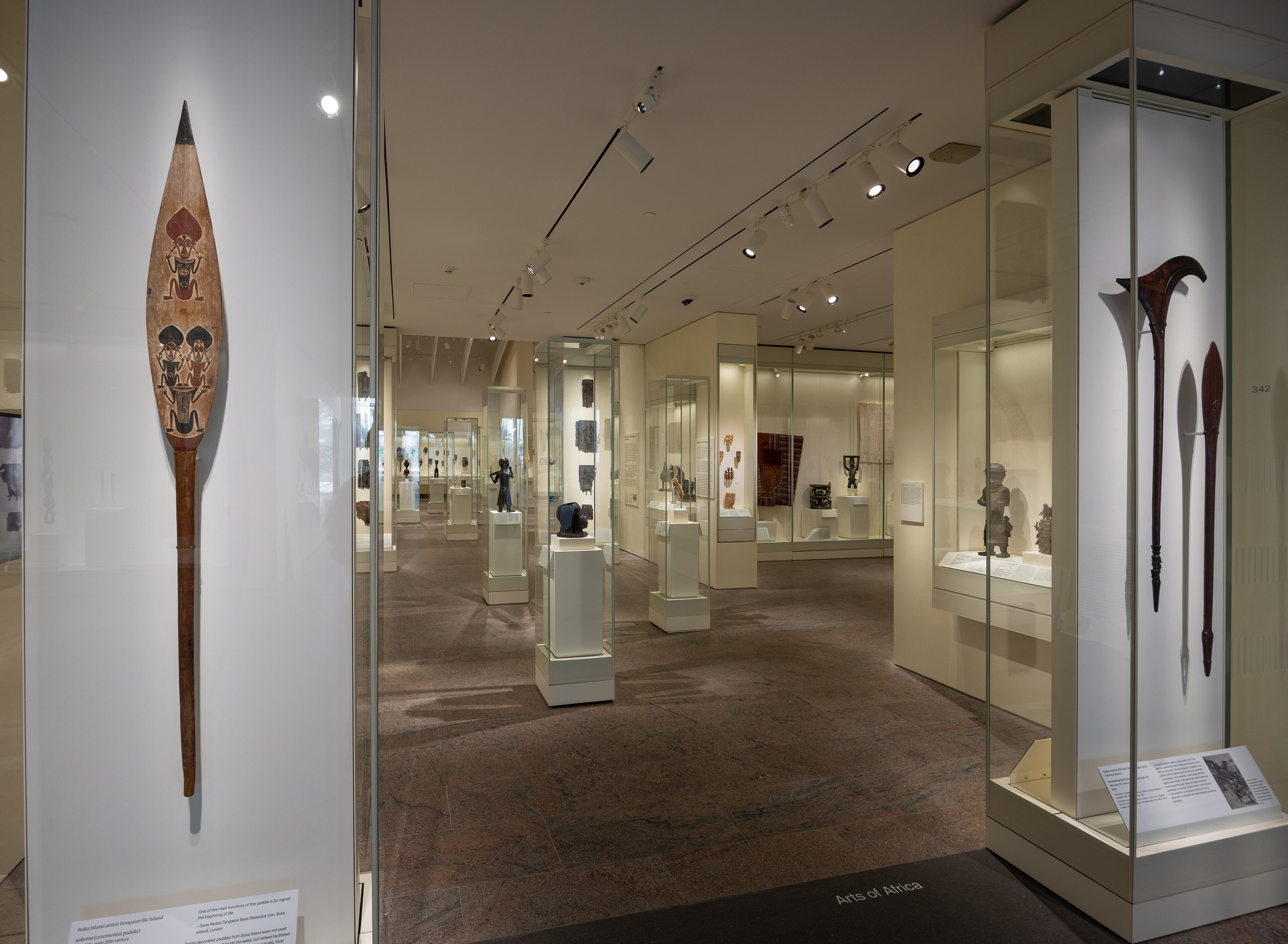 Gallery of Transparent Boundaries: Technology and the Display of ...