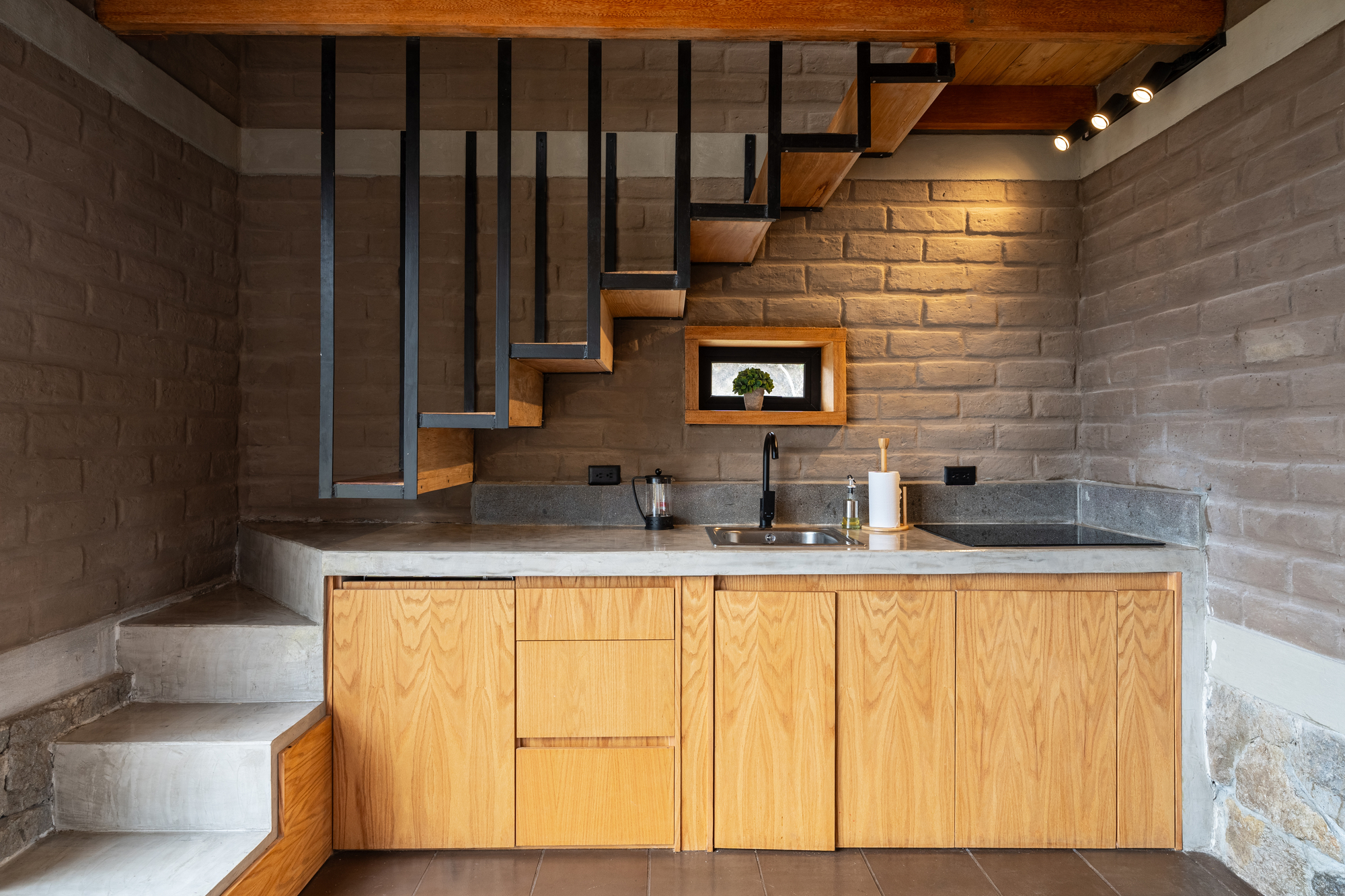 Gallery of Chachimbiro House / C/ELC - 39