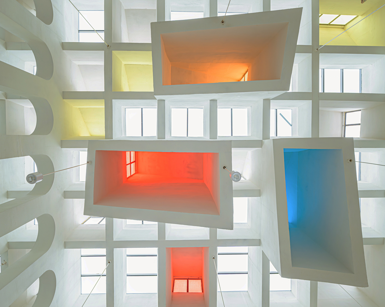 Gallery of Guizhou Media Vocational and Technical School Library ...