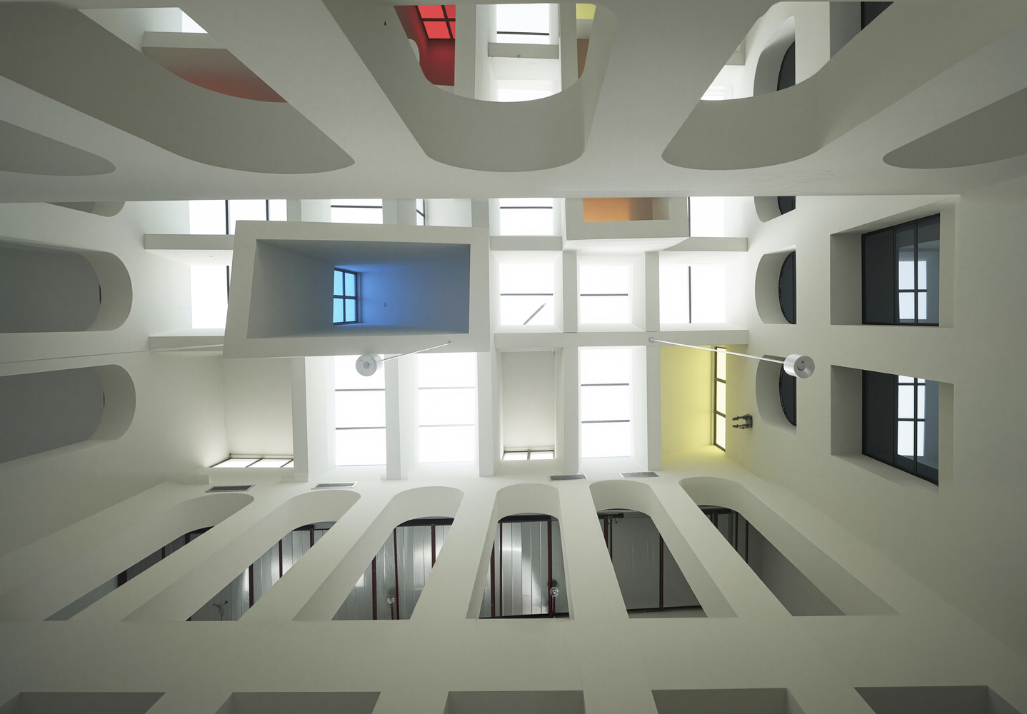 Gallery of Guizhou Media Vocational and Technical School Library ...