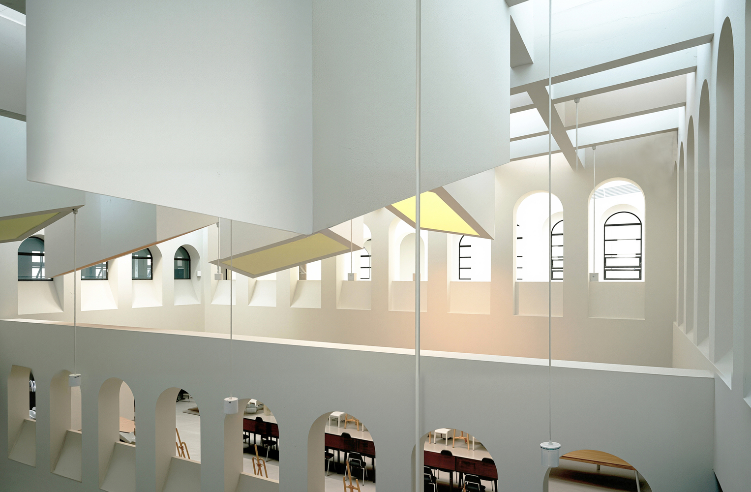 Gallery of Guizhou Media Vocational and Technical School Library ...