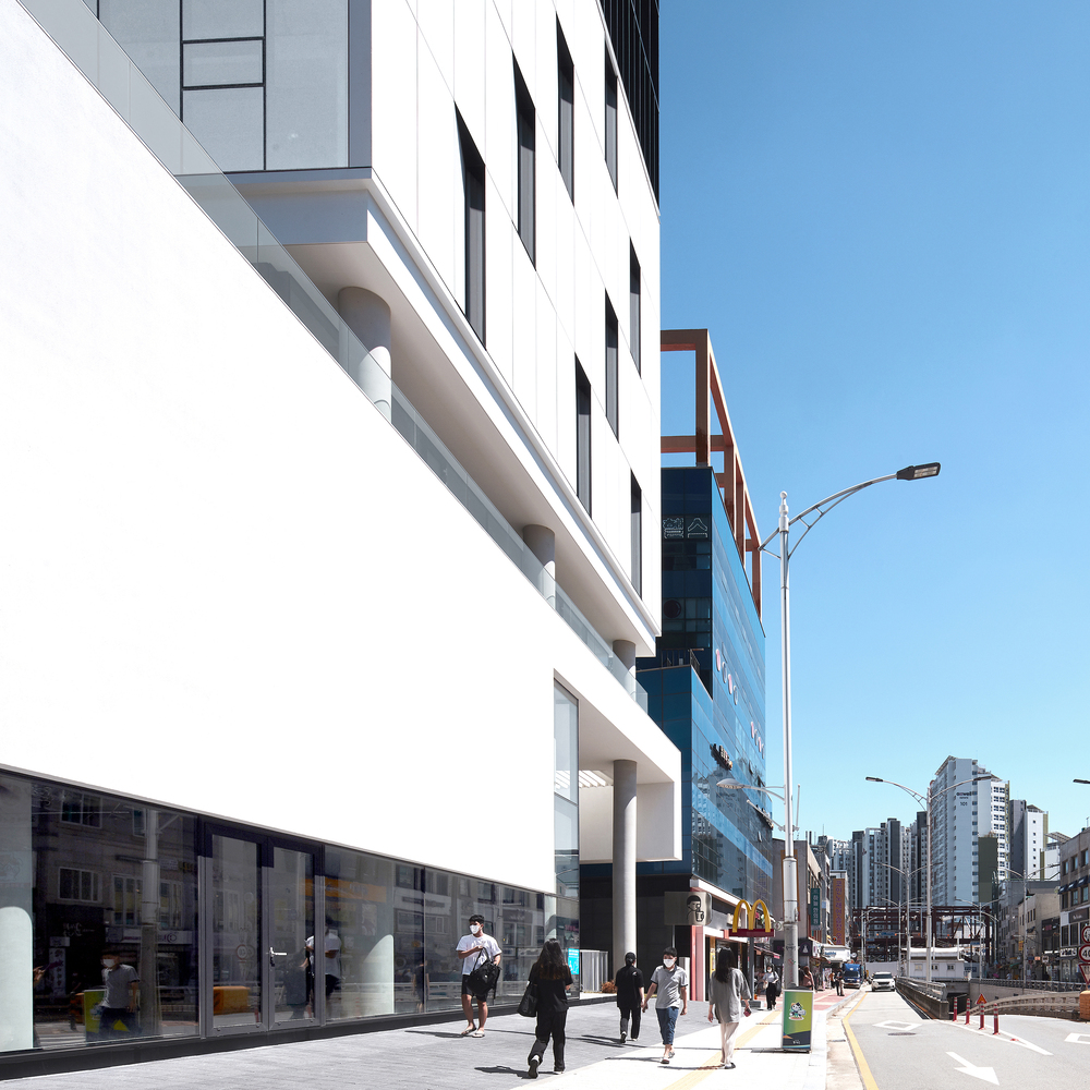 Gallery of Triplet Code Imun Neighborhood Facility / L'EAU design - 6