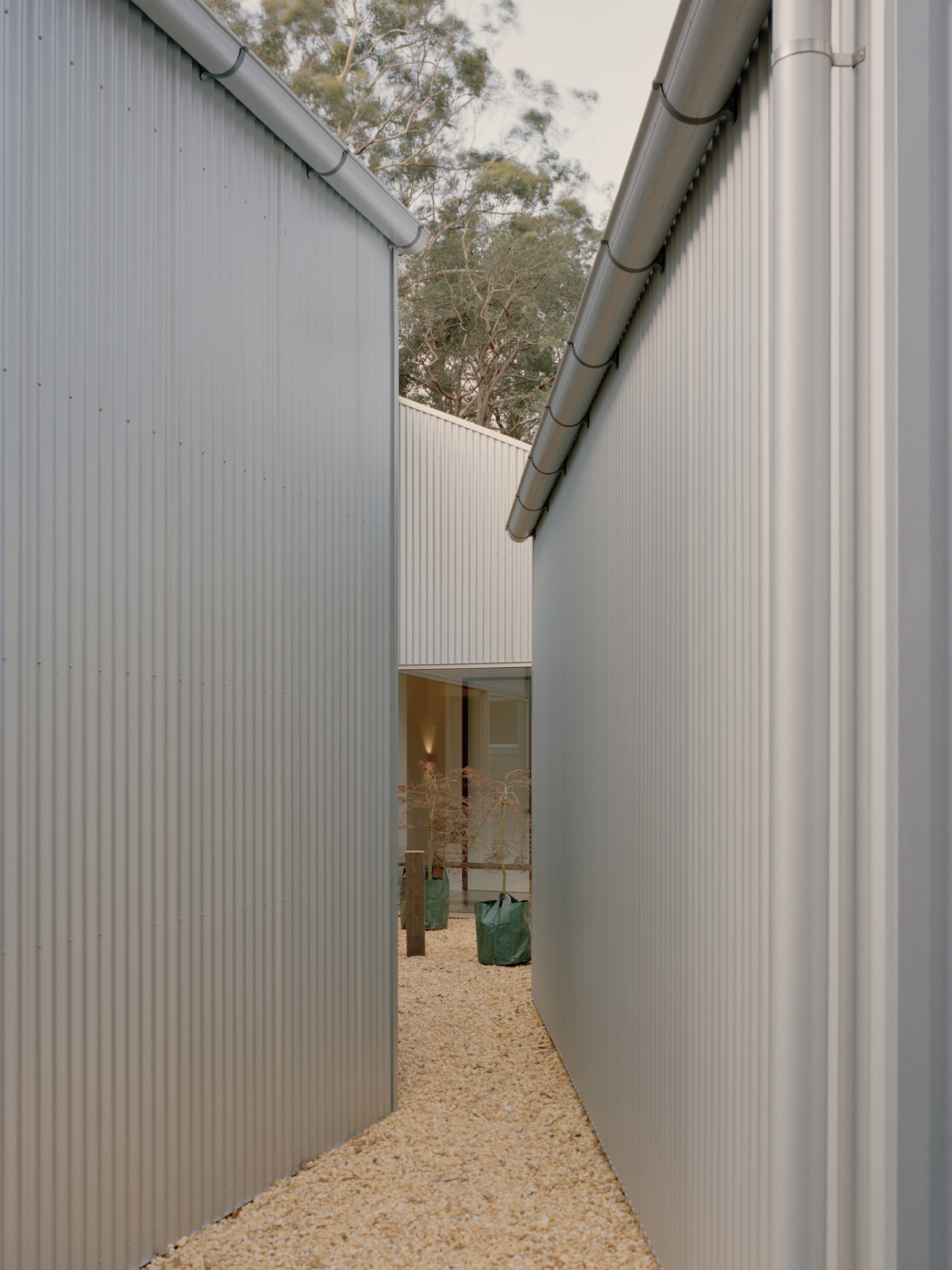 Gallery of Ironbark House / Klaus Carson Studio - 15