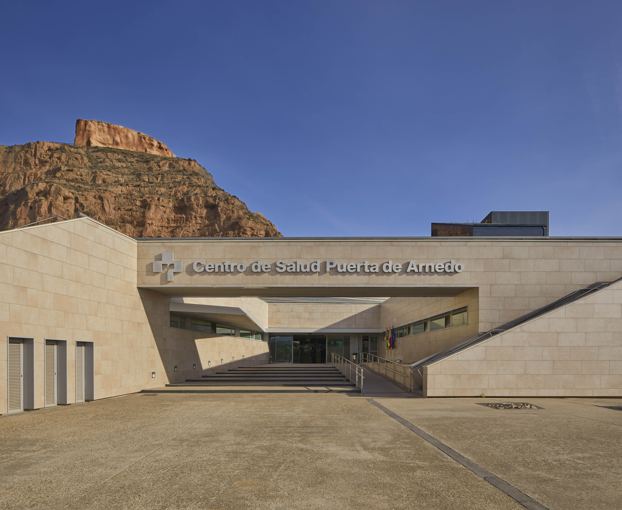 Gallery of The Benefits of Extruded Tile Technology in Modern ...