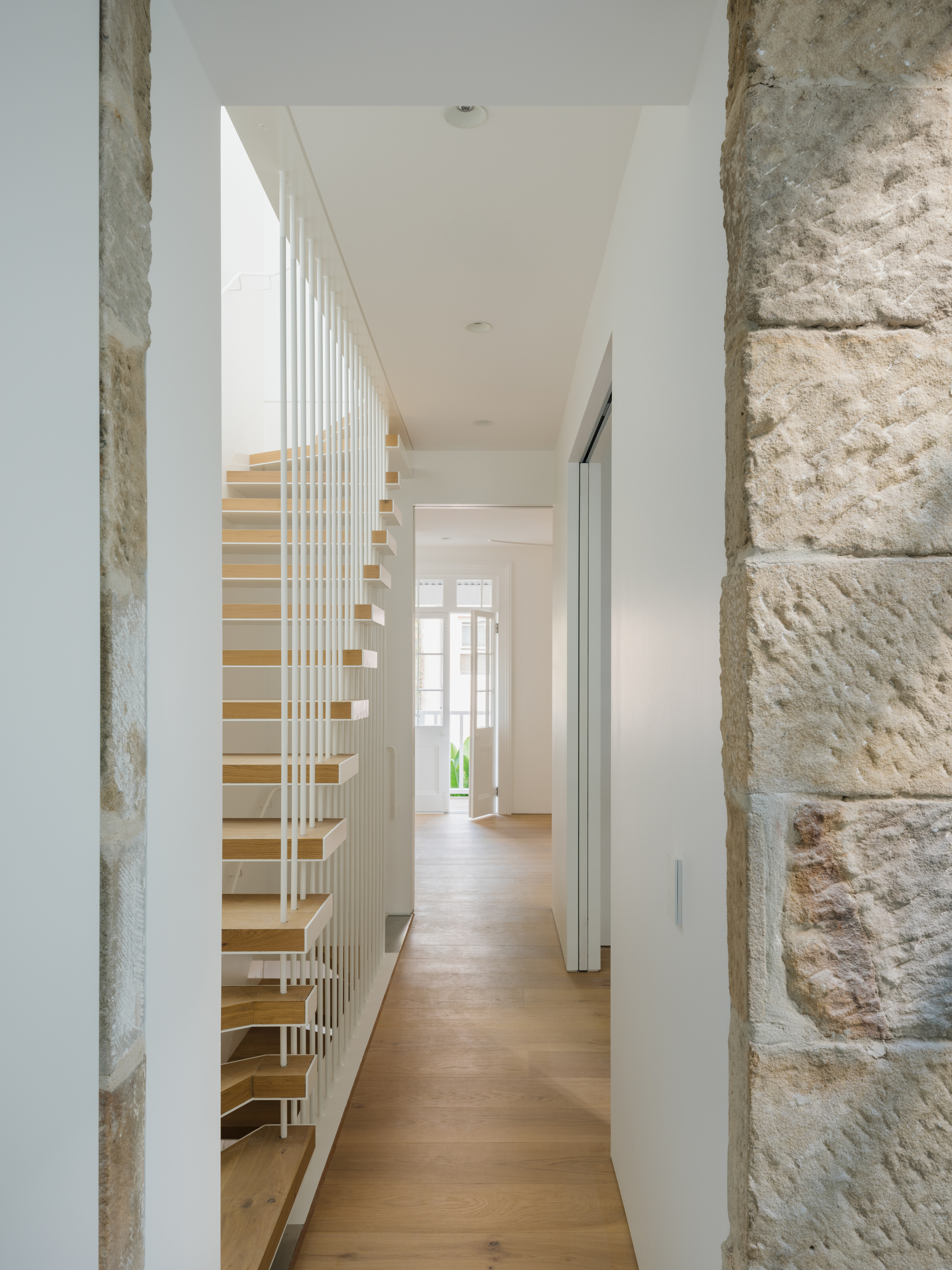 Gallery of Back to Front House / Ian Moore Architects - 2