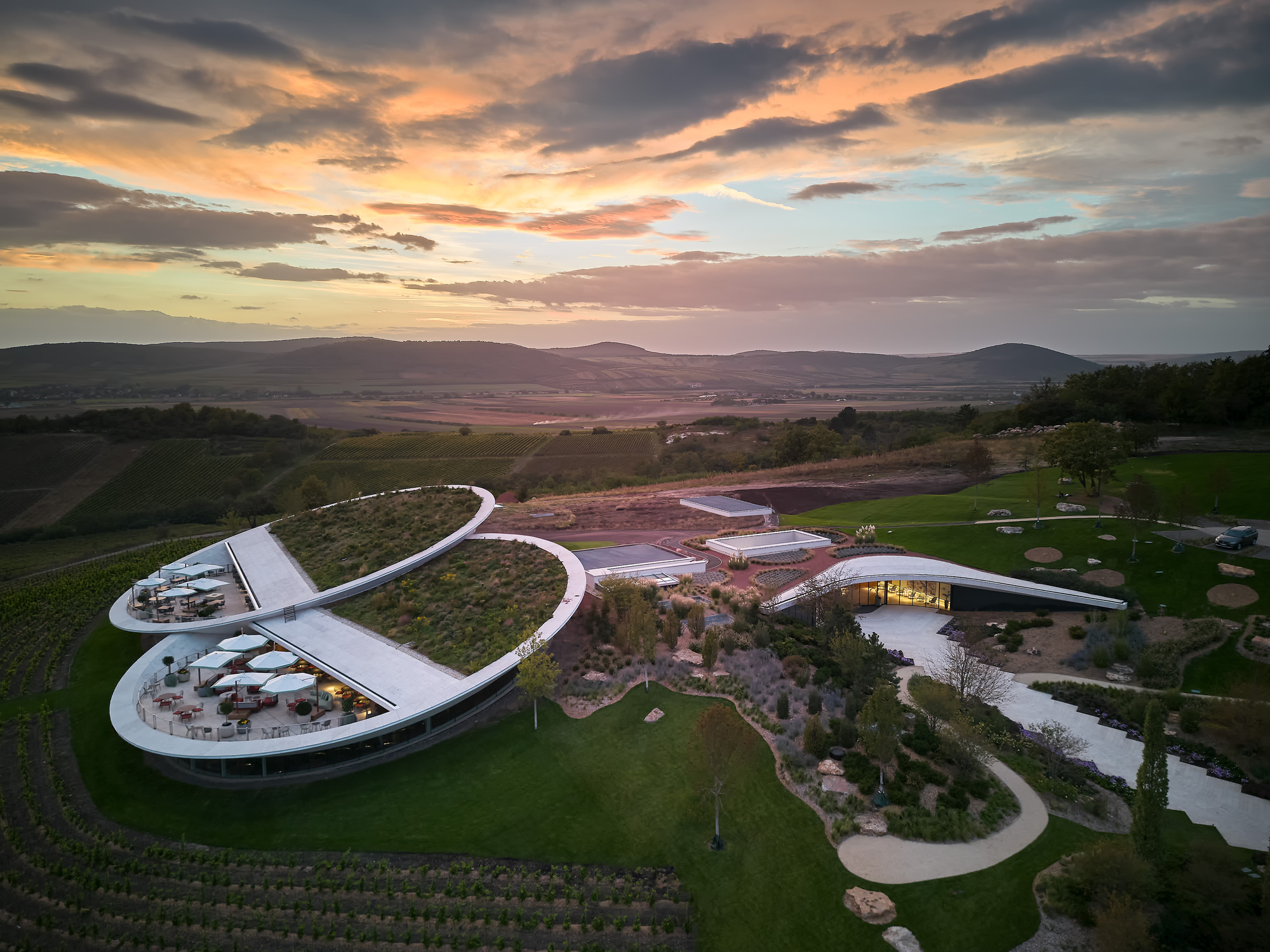 Gallery of Tokaj Sauska Winery / BORD Architectural Studio - 36