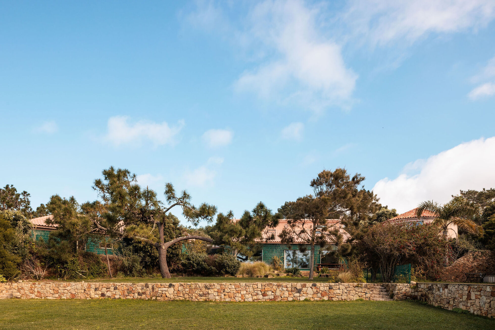 Gallery of House Azóia AIP / João Tiago Aguiar, Arquitectos - 6