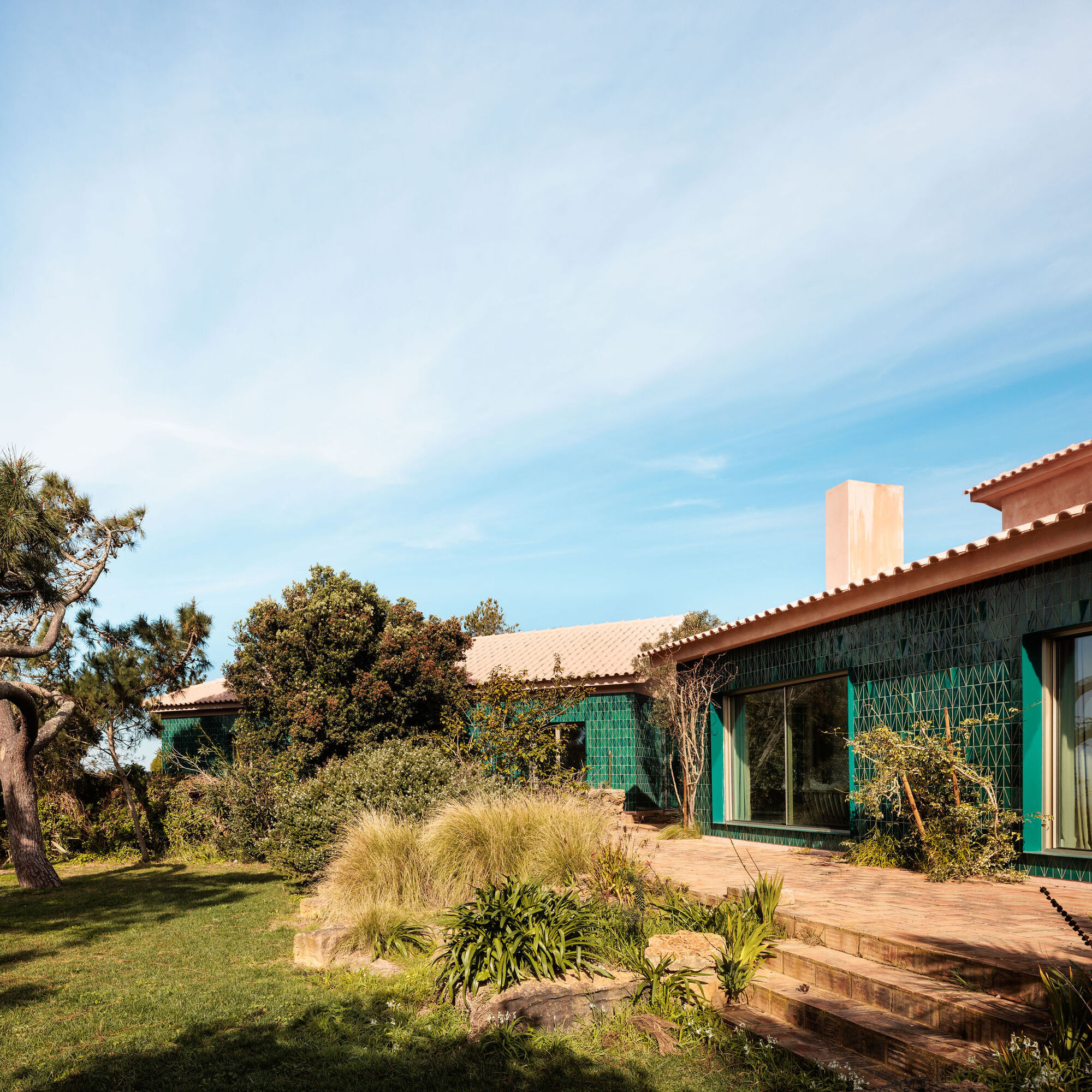 Gallery of House Azóia AIP / João Tiago Aguiar, Arquitectos - 36
