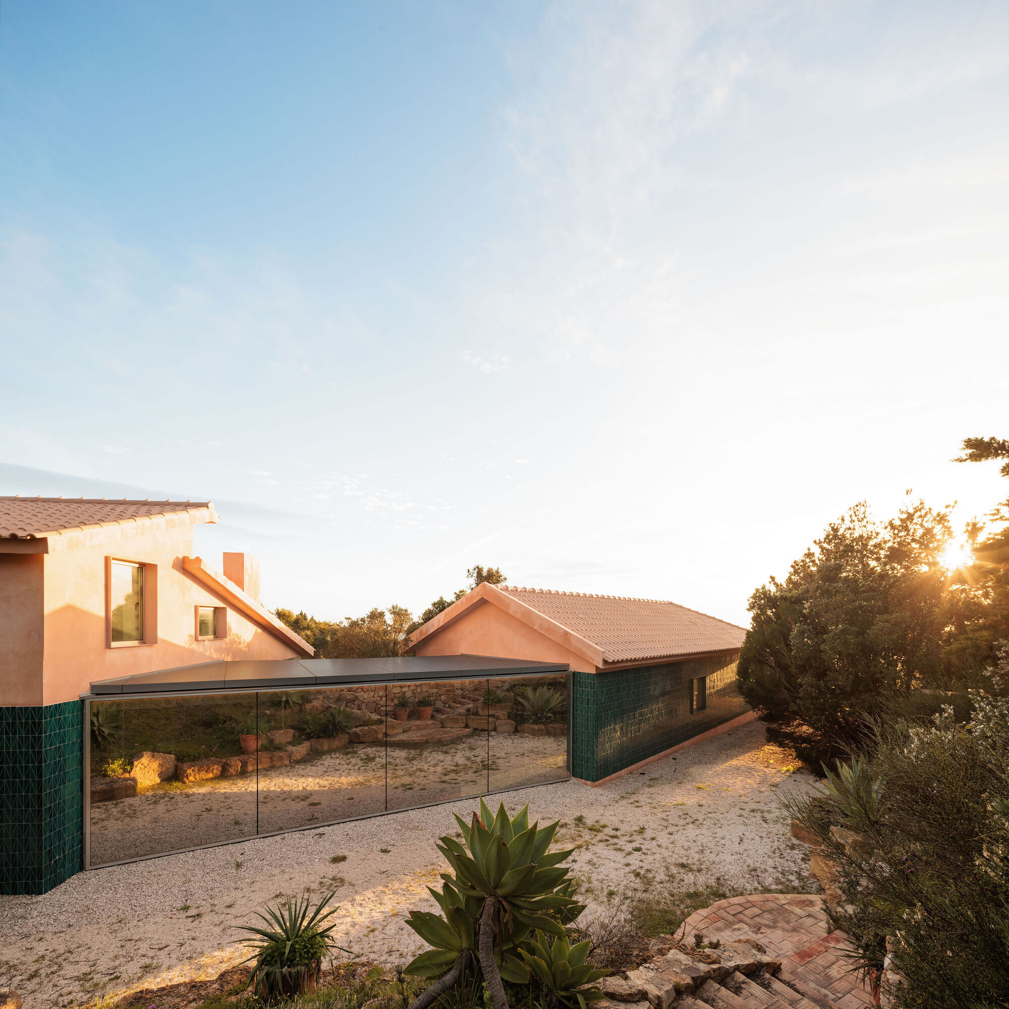 Gallery of House Azóia AIP / João Tiago Aguiar, Arquitectos - 42