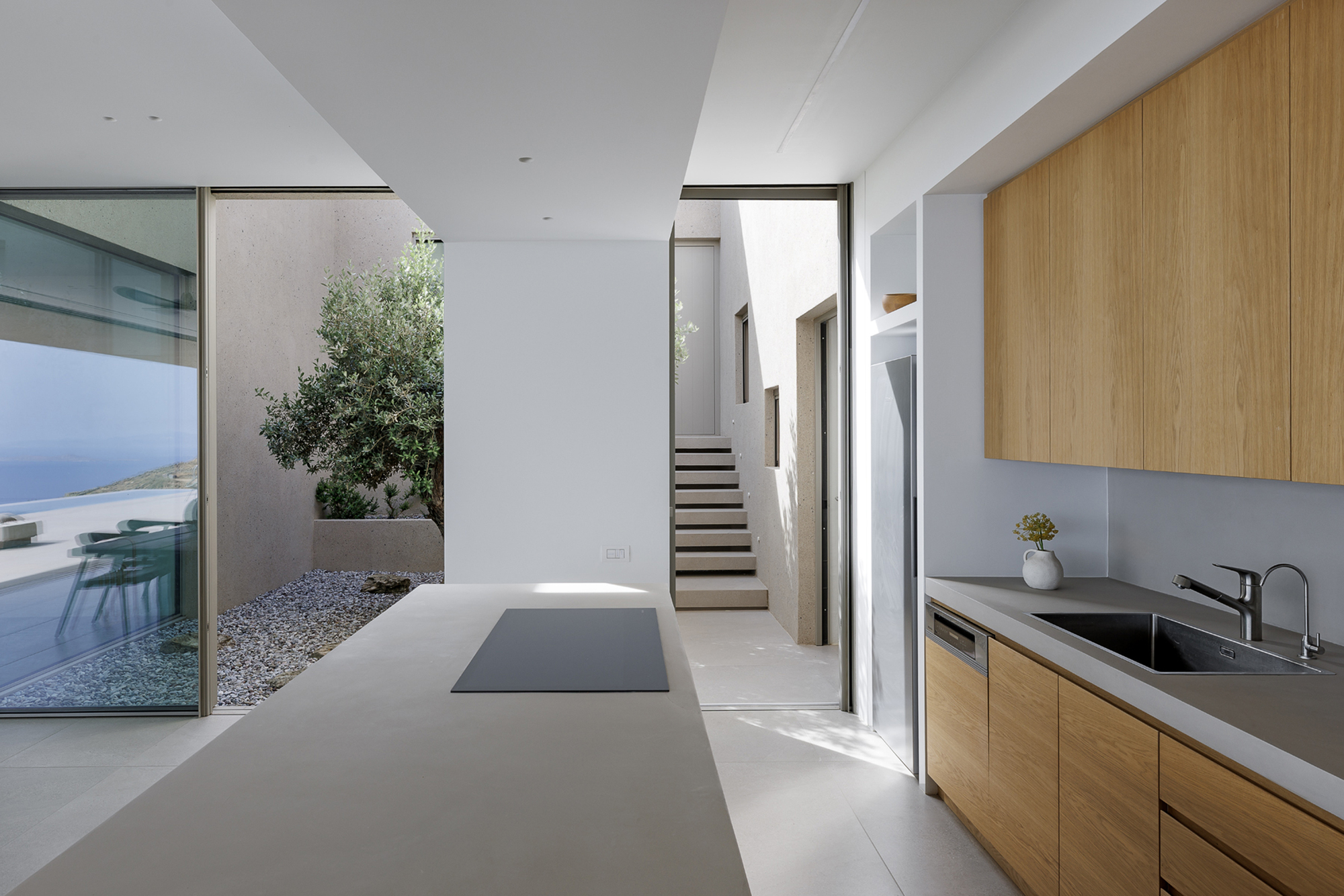 Gallery of The Slot House / Katerina Valsamaki Architects - 11