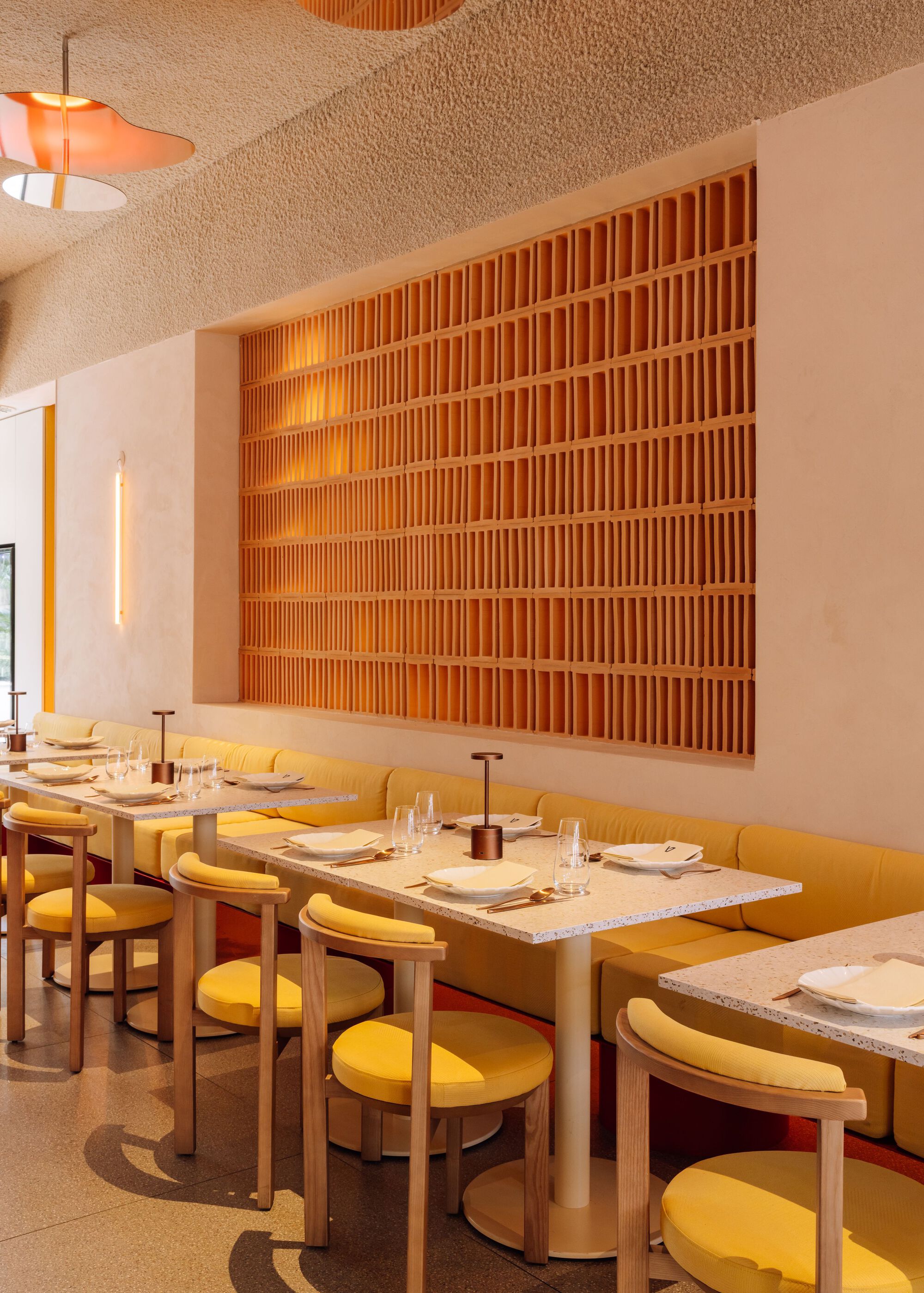 Gallery of Scusa Restaurant / Spacegram - 9